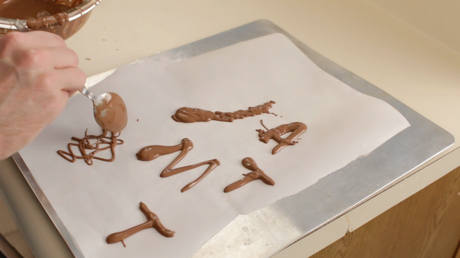 Chocolate Bowls From Balloons : 9 Steps (with Pictures) - Instructables