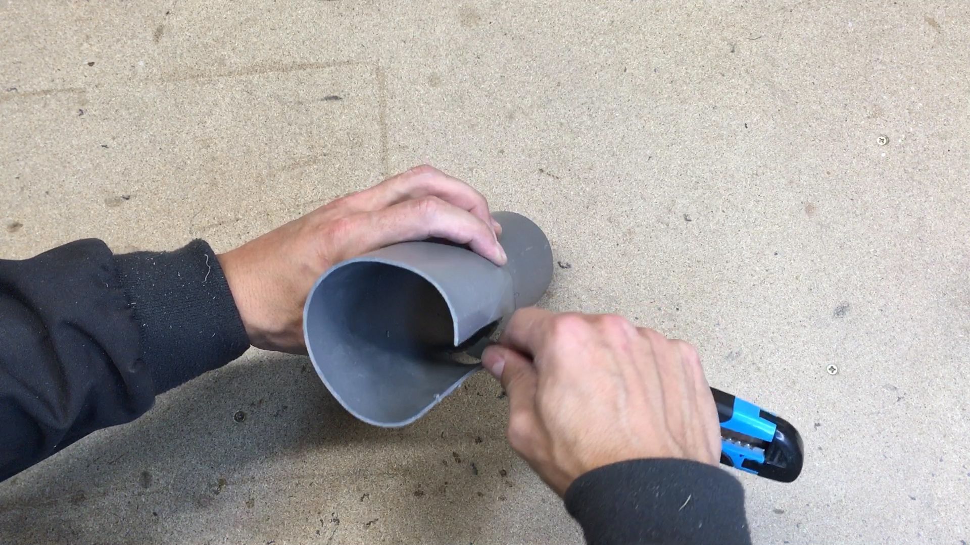 How to Make Cordless Driver Holder From PVC Pipe : 5 Steps (with ...