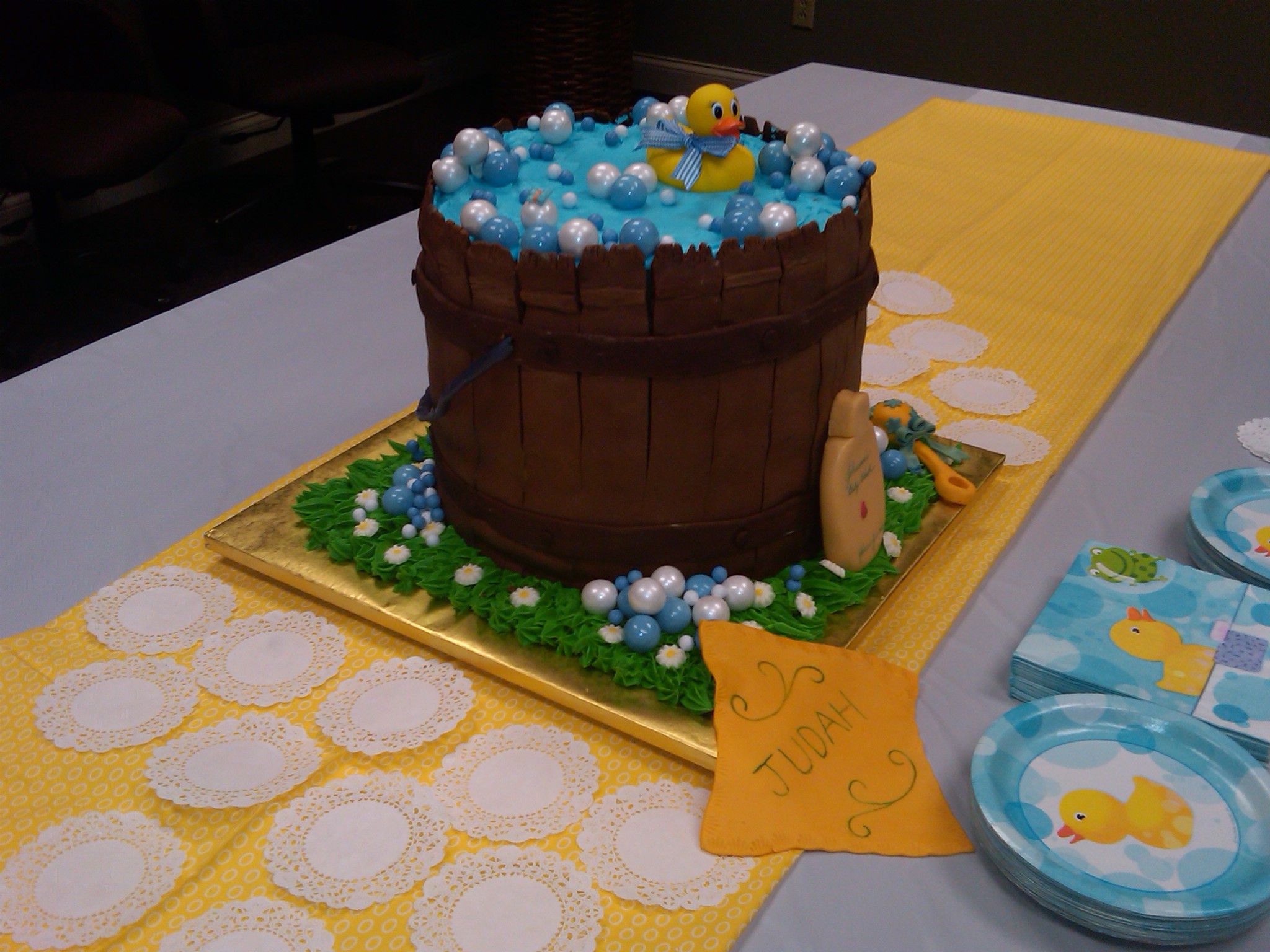 Rubber Ducky Baby Shower Cake - Instructables