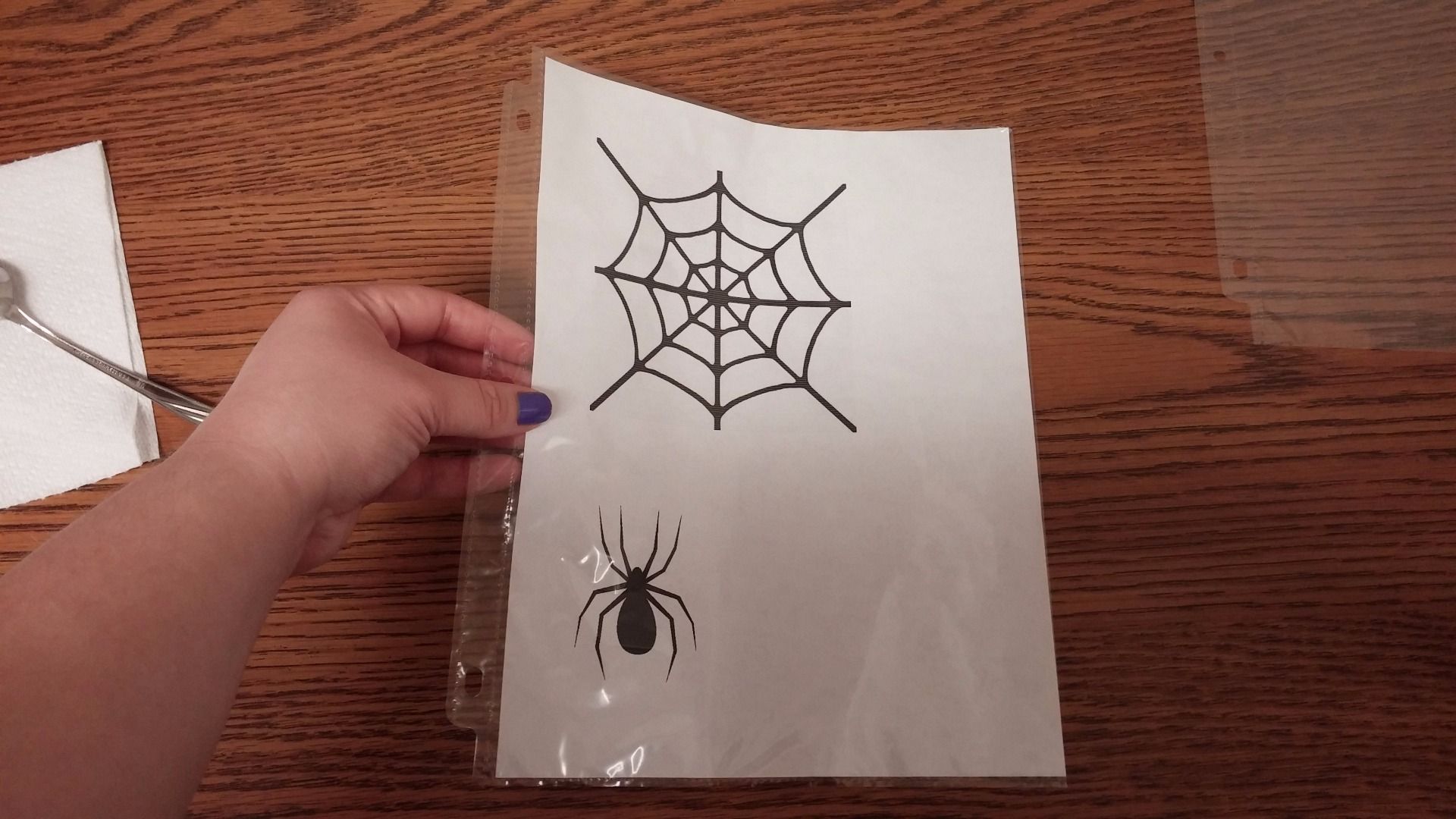 Glow in the Dark Window Clings : 11 Steps - Instructables