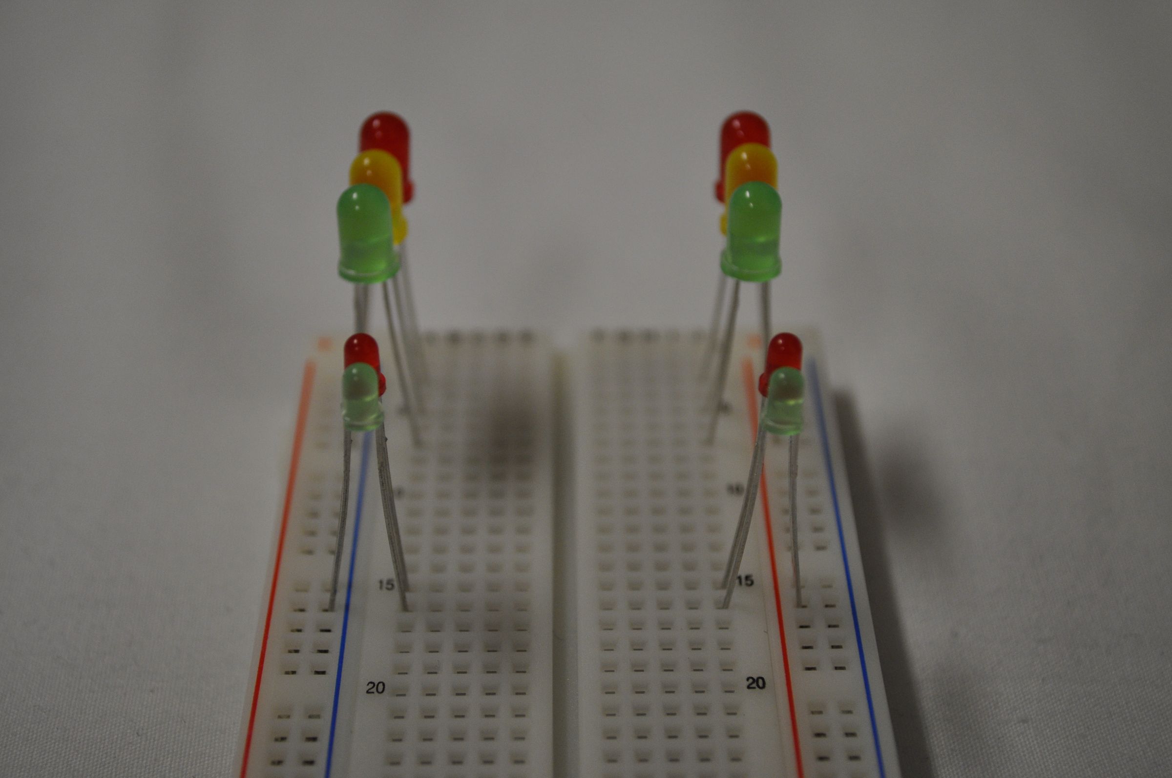 Traffic Lights [Beginner Arduino Project] : 7 Steps - Instructables