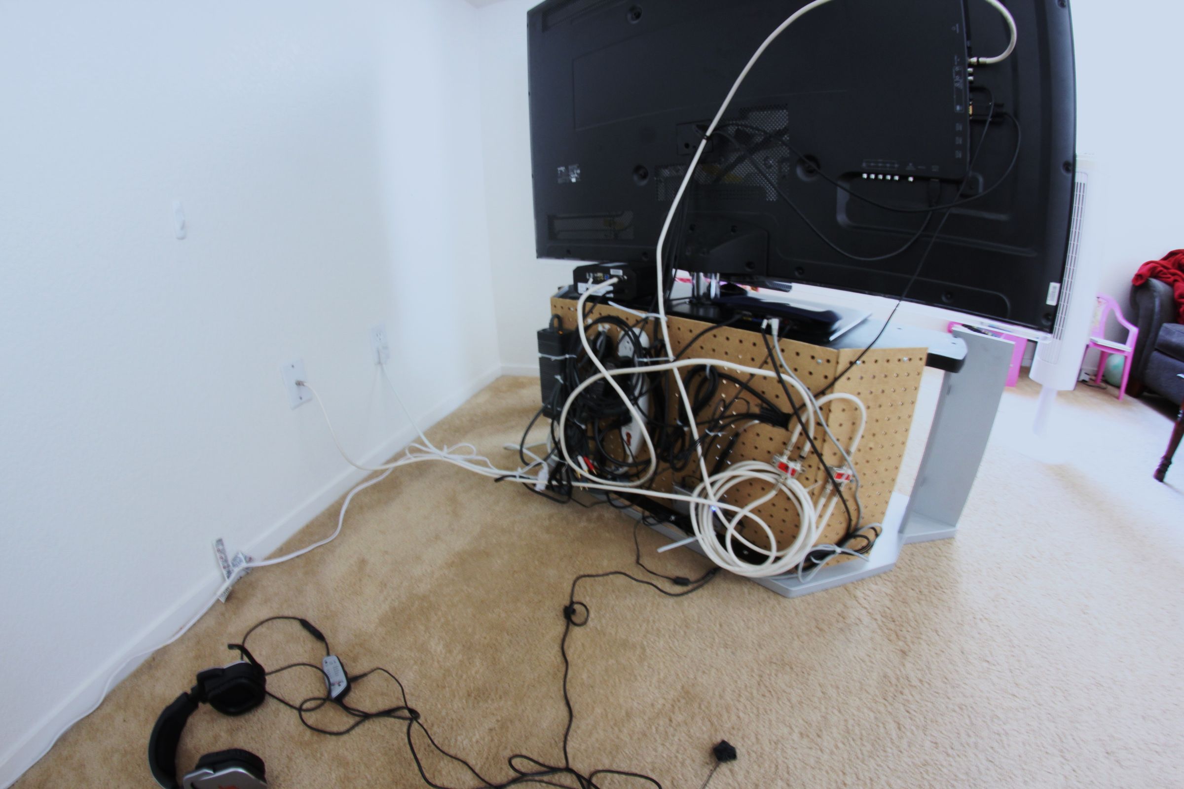 Cable Management (Home Theater, TV Computer Xbox Organization) : 8 ...