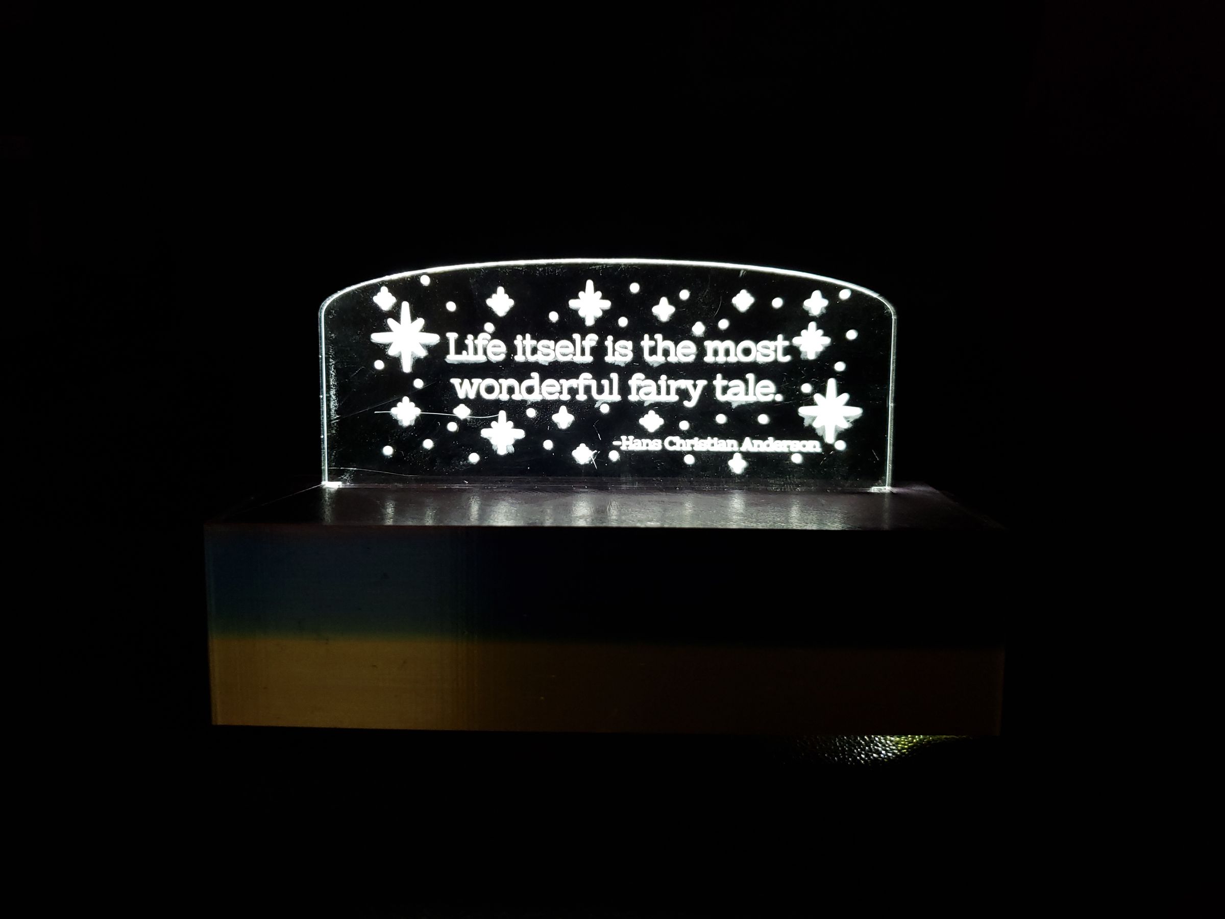 How to Make a LED Light Box : 5 Steps - Instructables