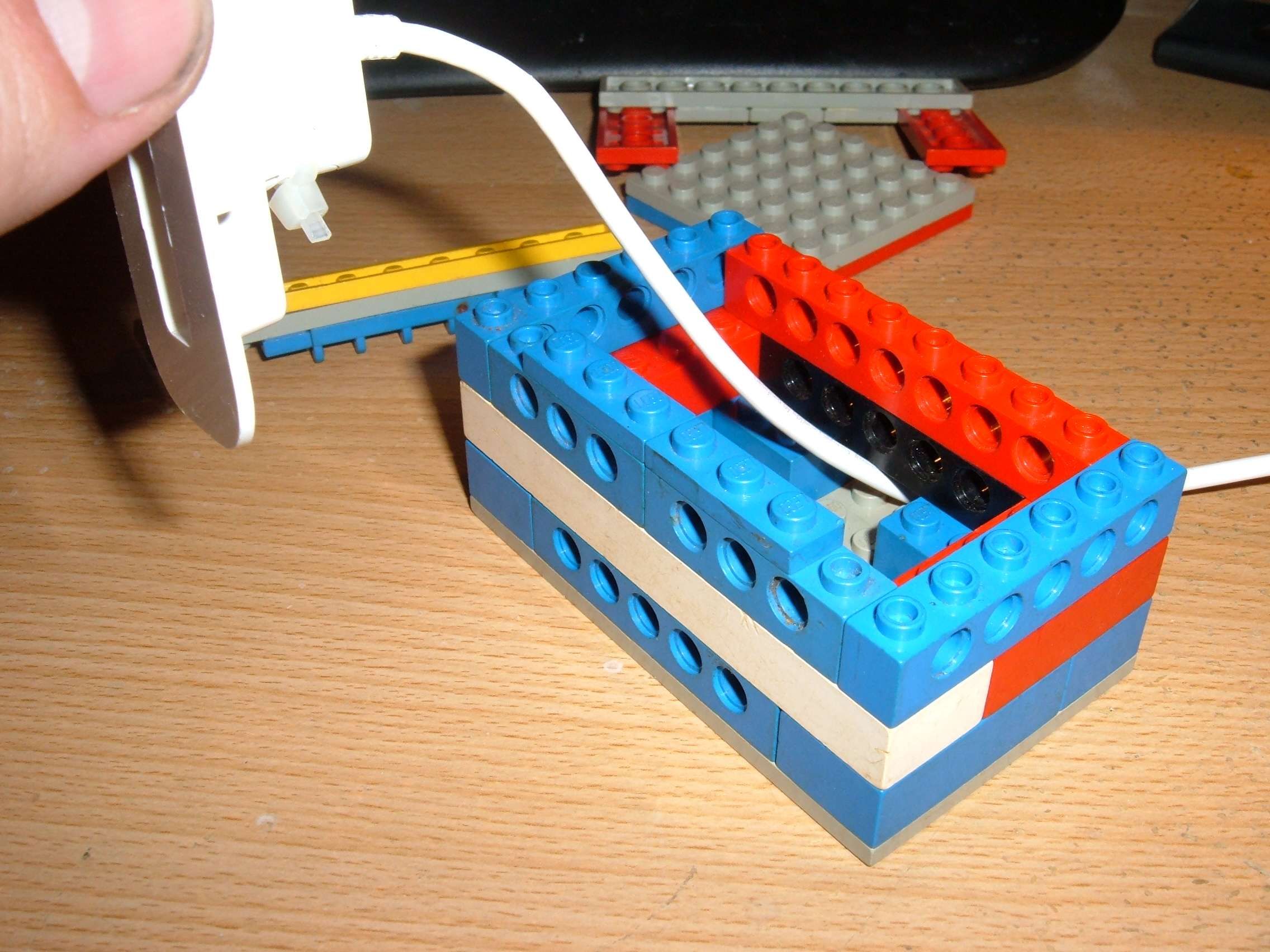 Lego IPod Nano Dock : 3 Steps - Instructables
