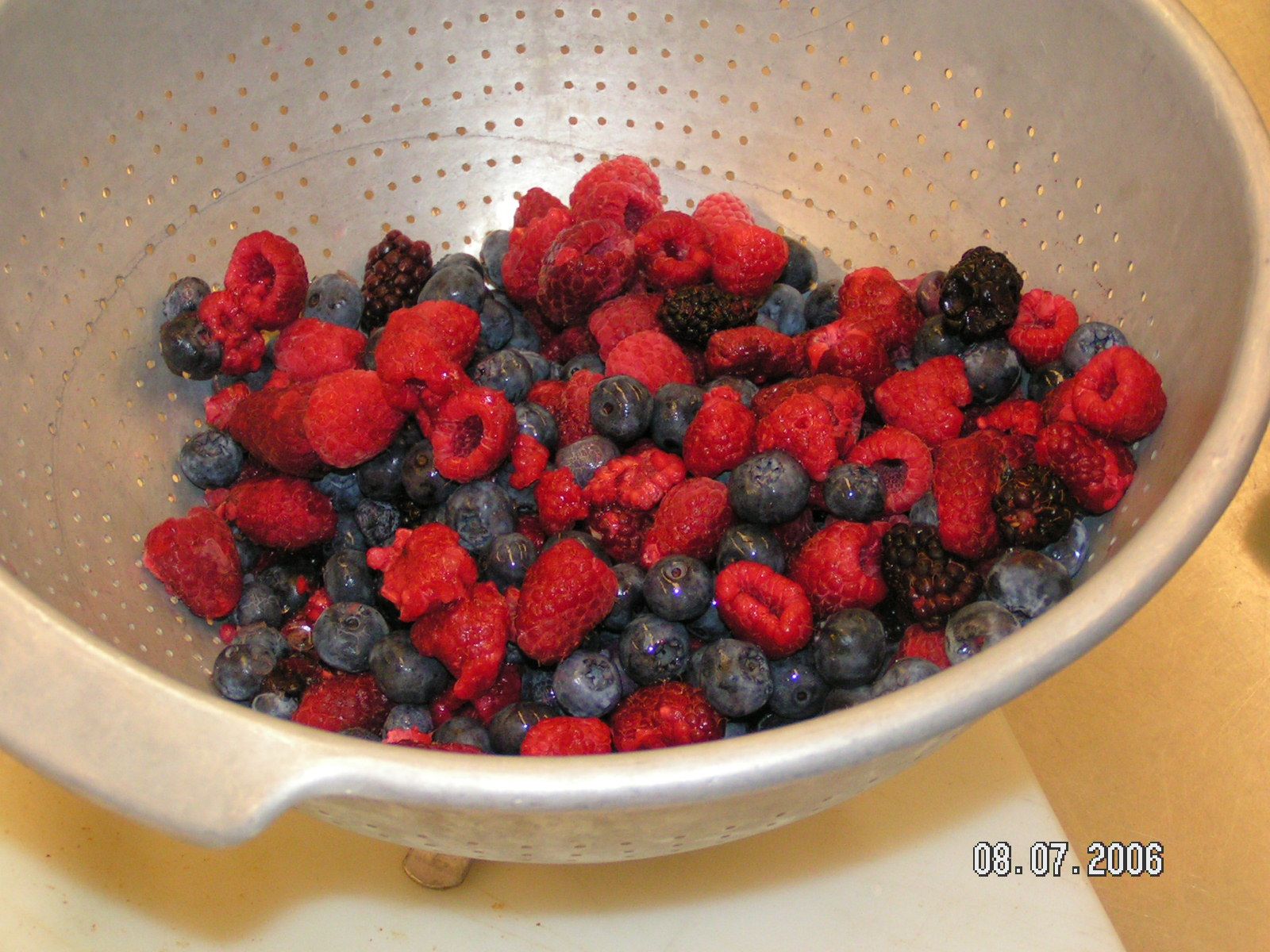 Fresh Wild Berry Cheesecake : 11 Steps (with Pictures) - Instructables