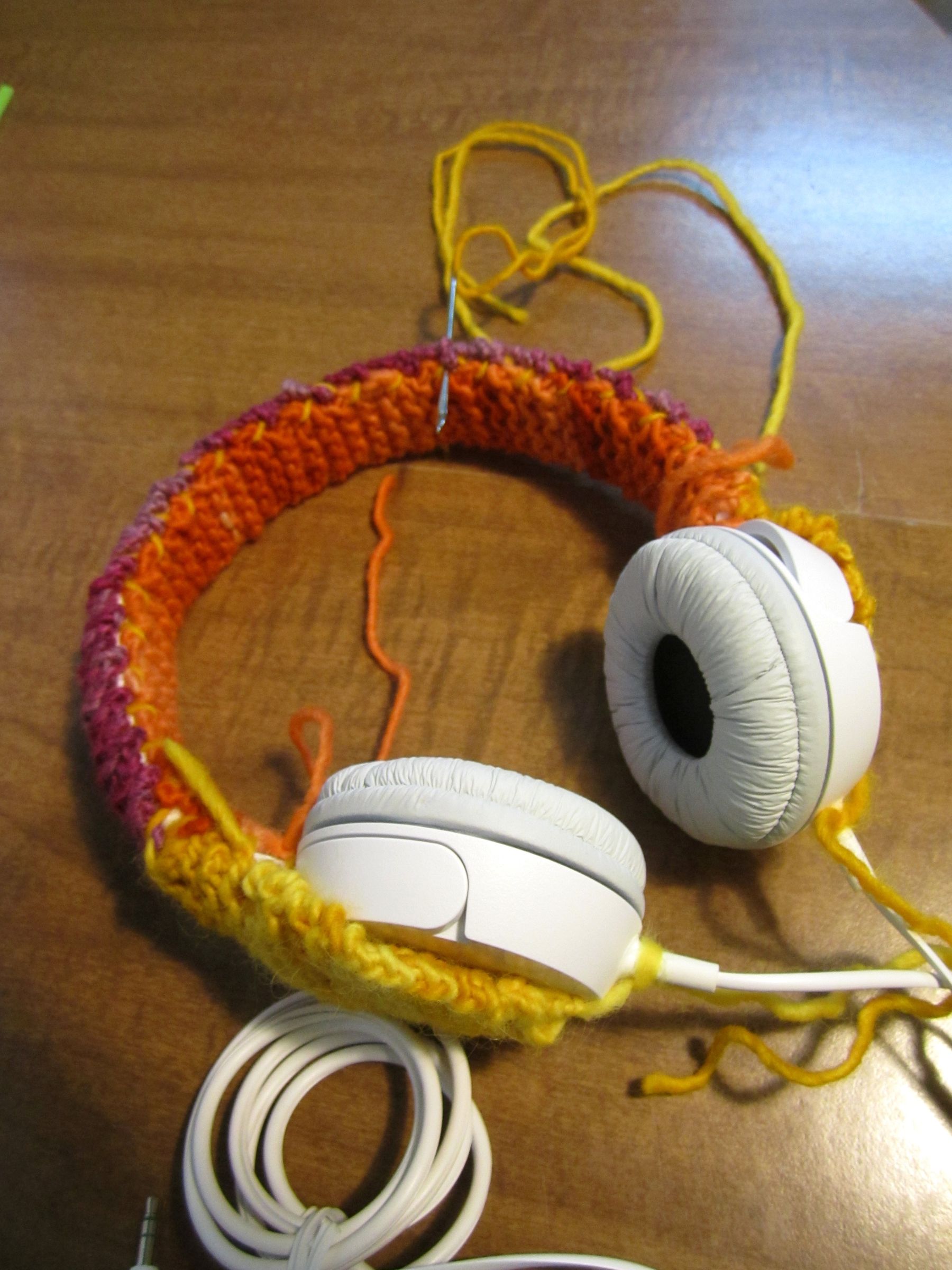 Knit Fashionable Headphones With Ease : 9 Steps (with Pictures ...