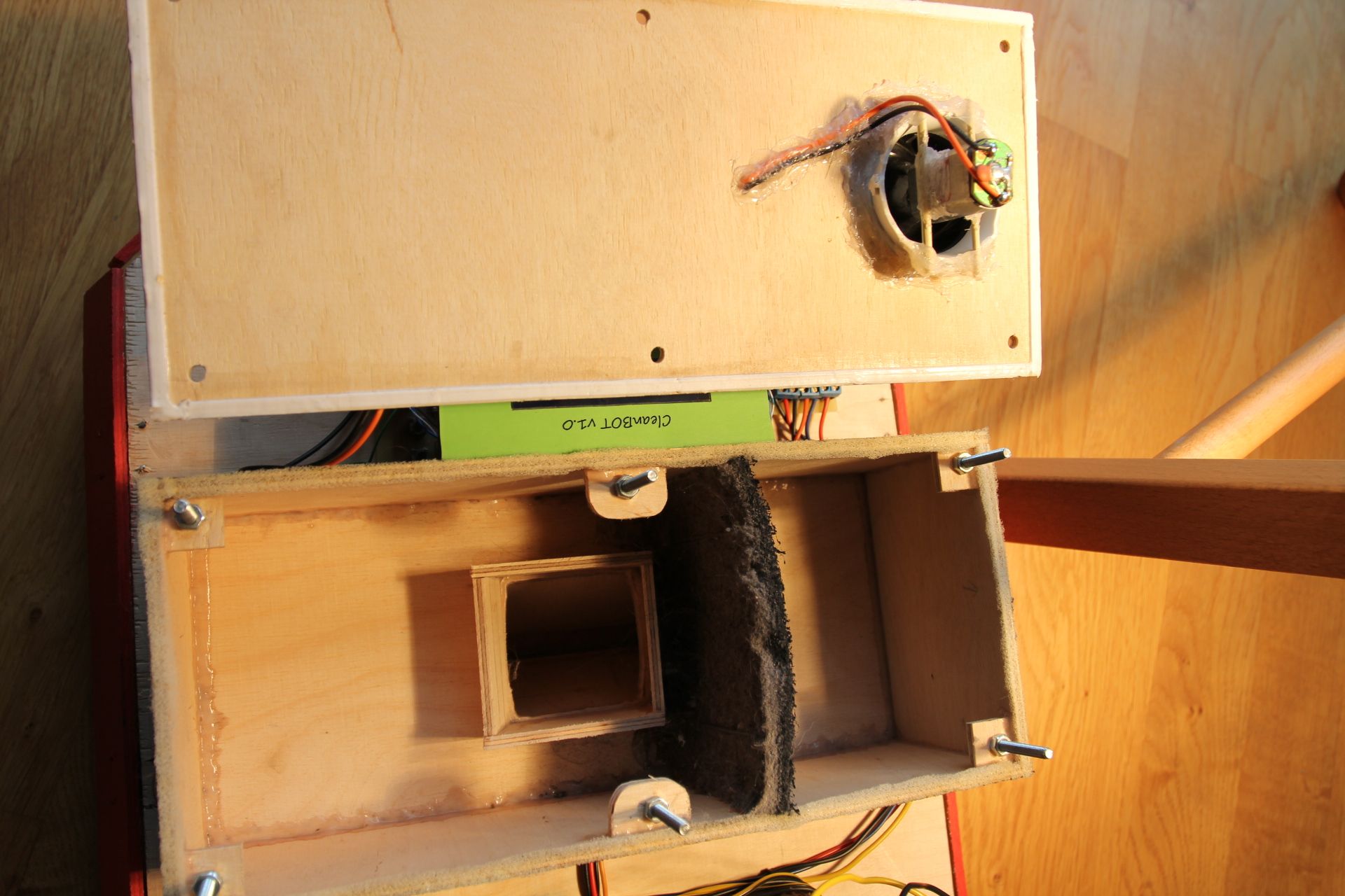 CleanBOT- Your DIY Floor Cleaning Robot : 15 Steps - Instructables