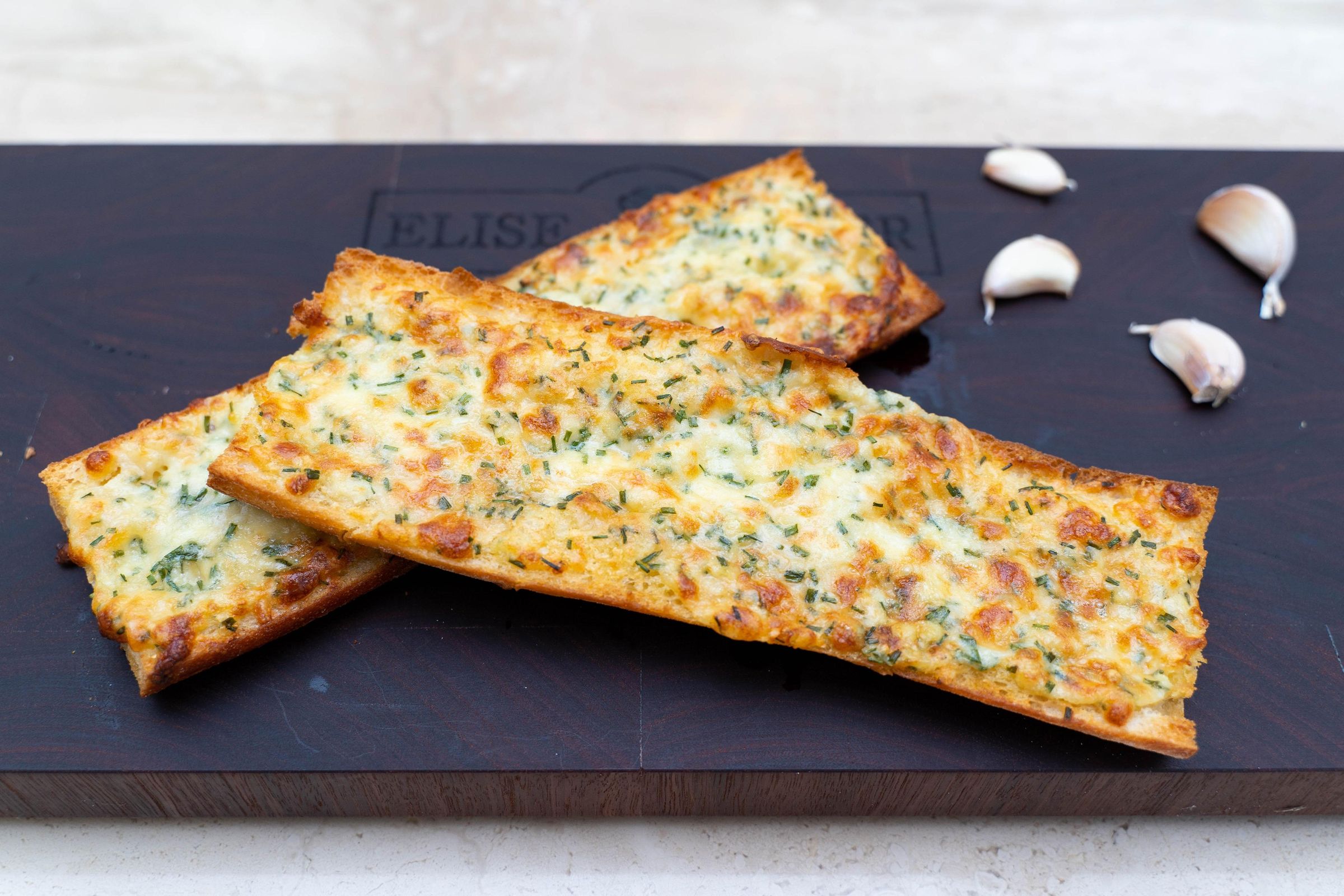Delicious Cheesy Garlic Bread : 5 Steps (with Pictures) - Instructables