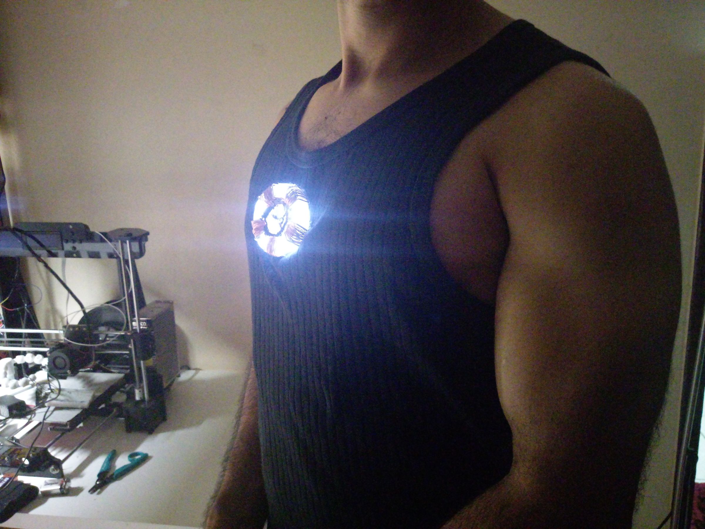 Easy Arc Reactor From a Gatorade Bottle! : 8 Steps (with Pictures ...