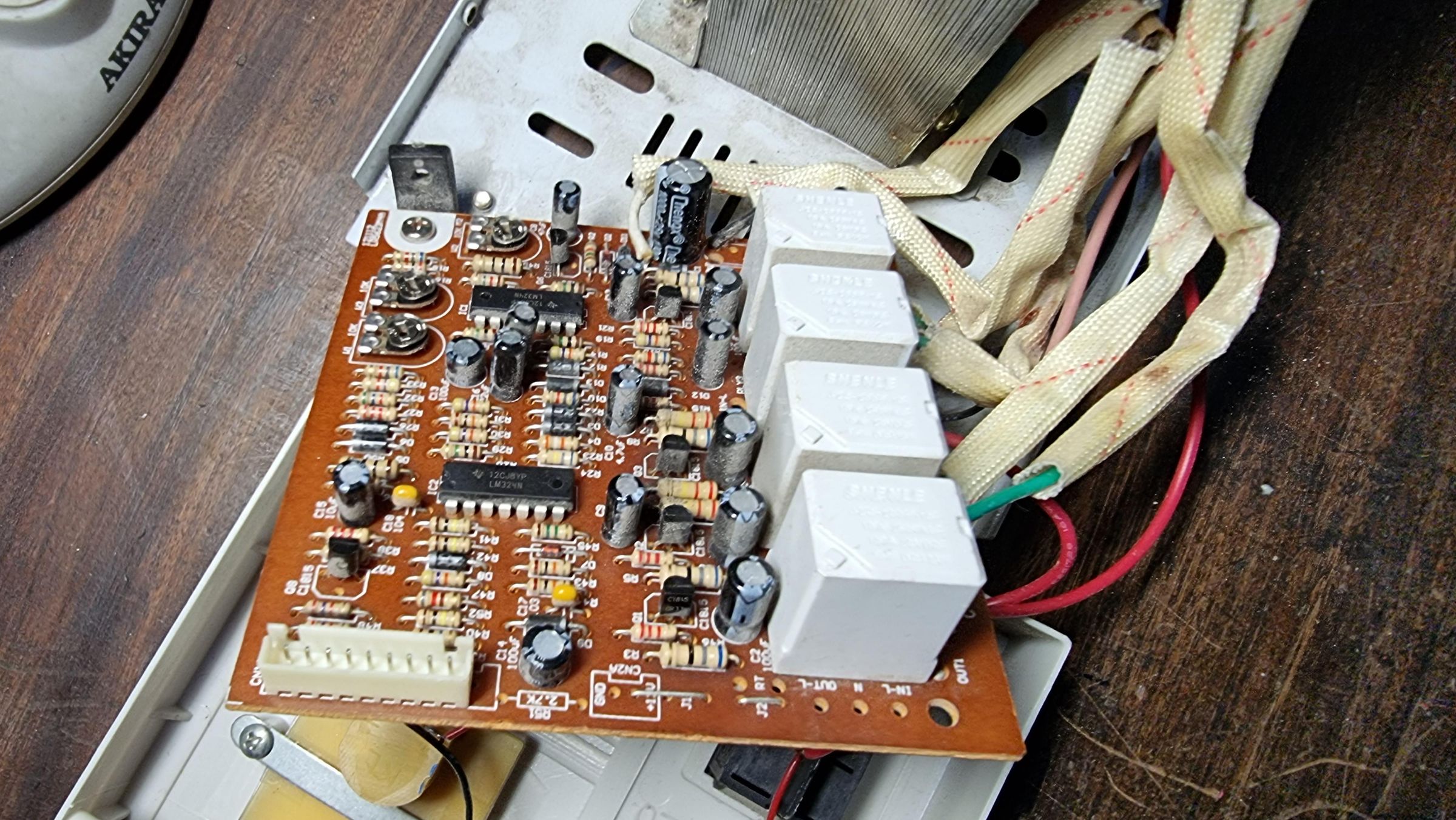 Fixing a Voltage Stabilizer(plus Repairing Tips). : 9 Steps (with ...