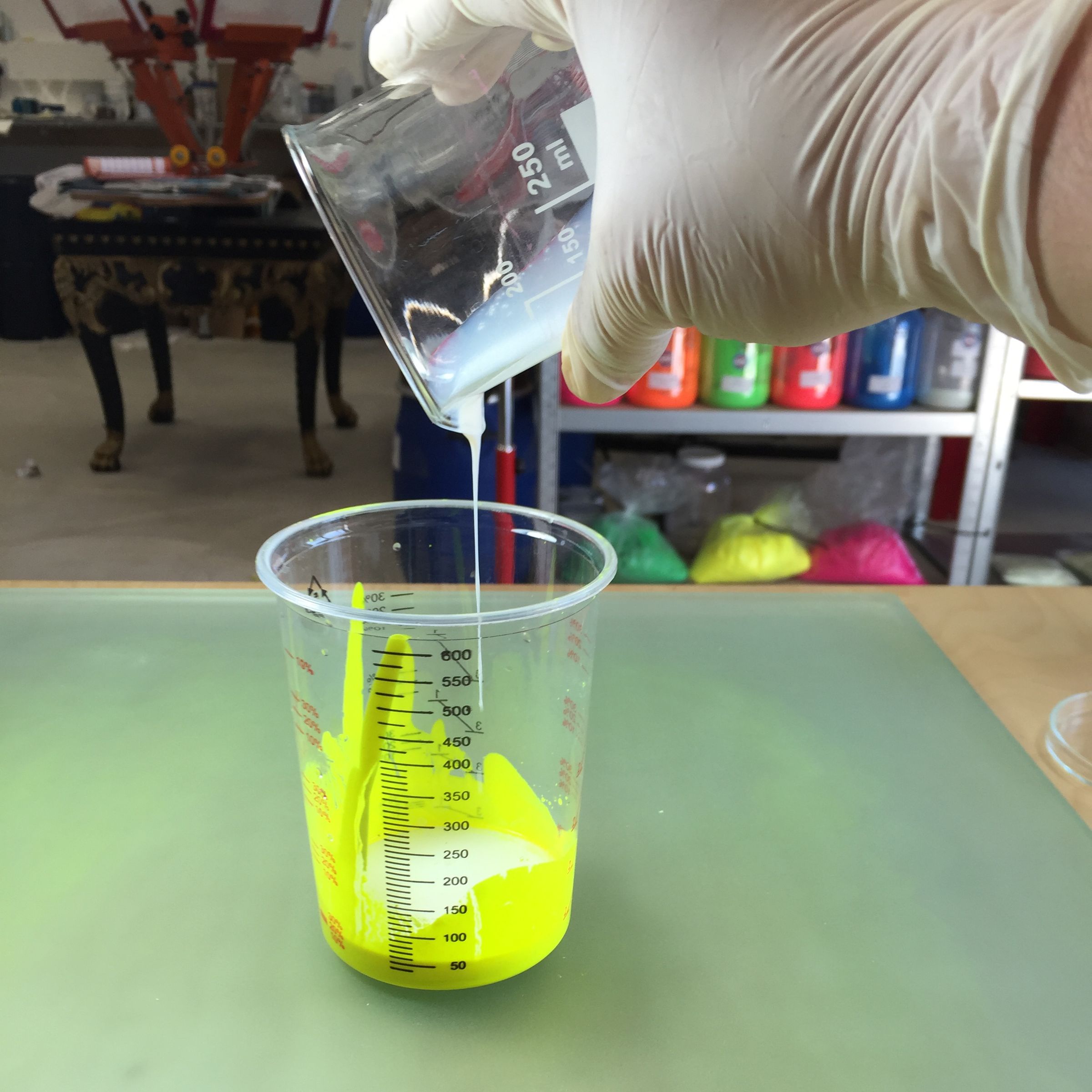 How to Make Colour Changing Paint : 7 Steps (with Pictures) - Instructables