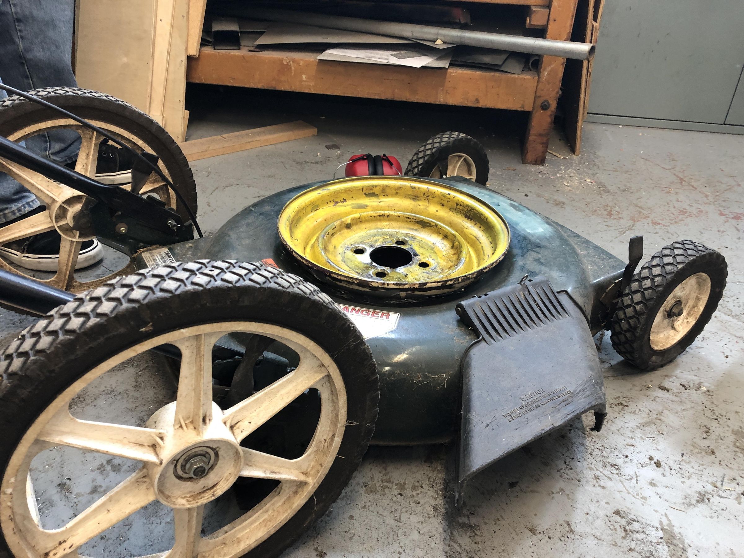 The Revolve Electric Lawn Mower - Made From Recycled Components! : 12 ...