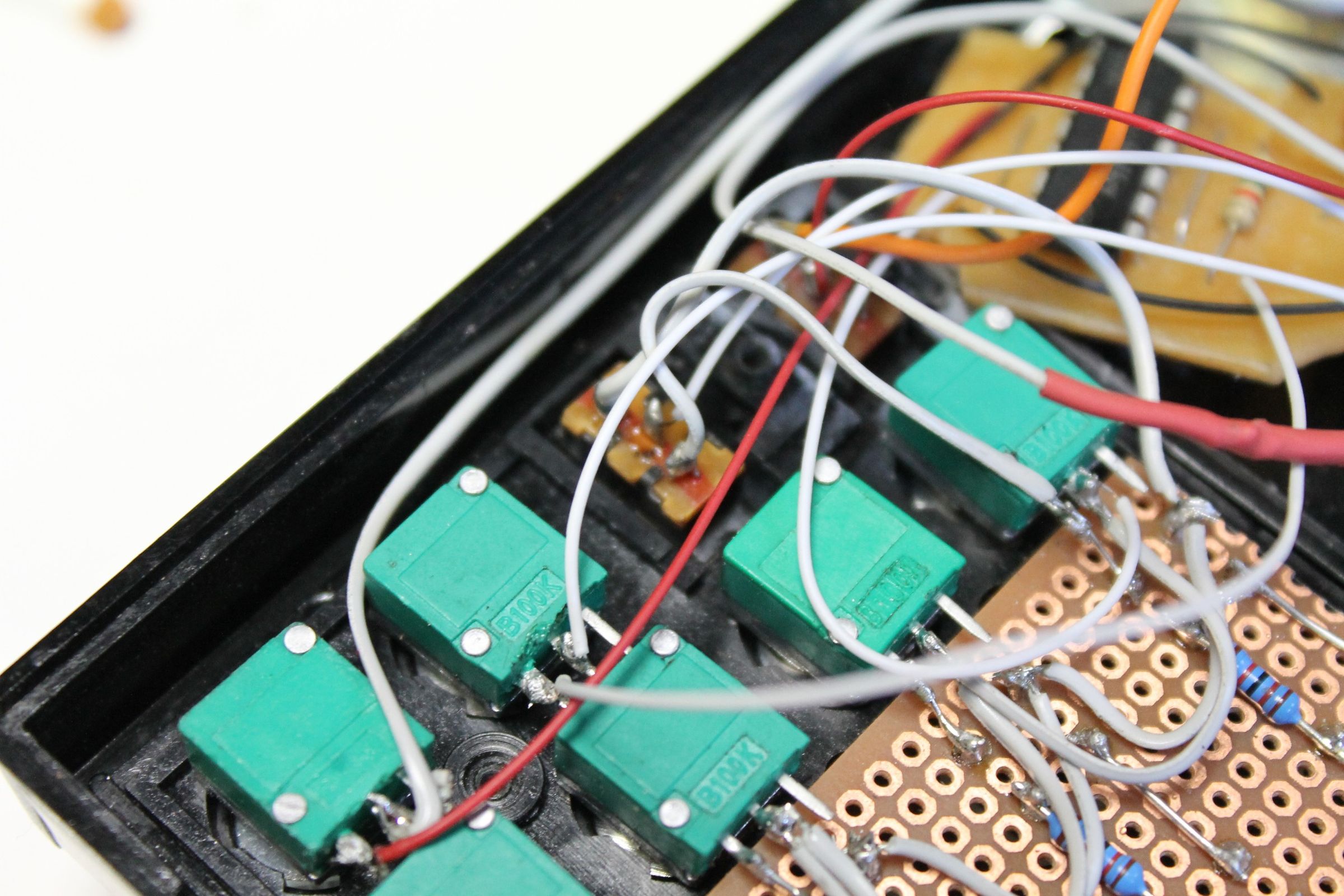 Atari Punk Calculator Organ : 9 Steps (with Pictures) - Instructables