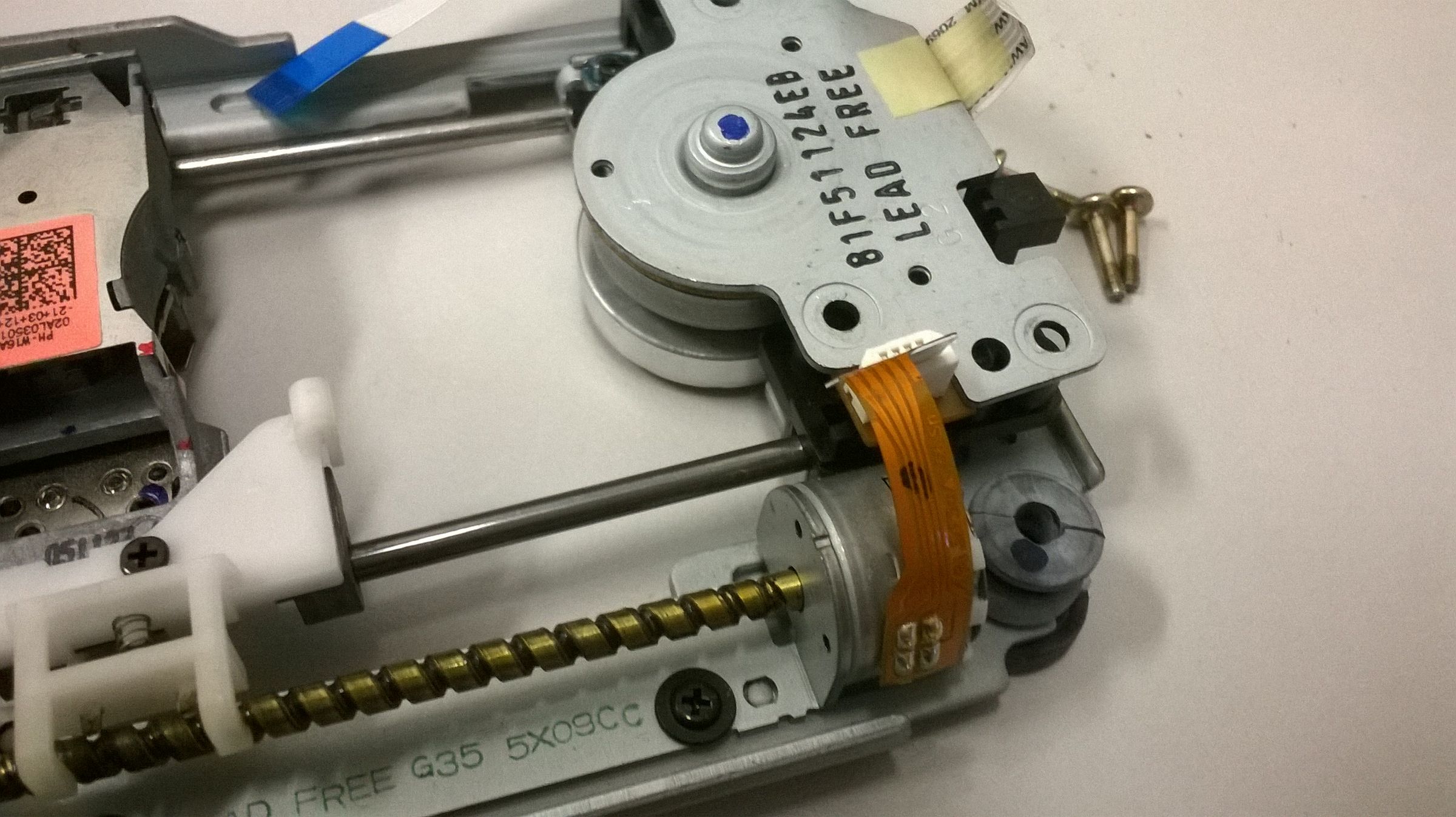 Disassembling a CD/DVD Reader and Reusing Its Parts : 12 Steps (with ...
