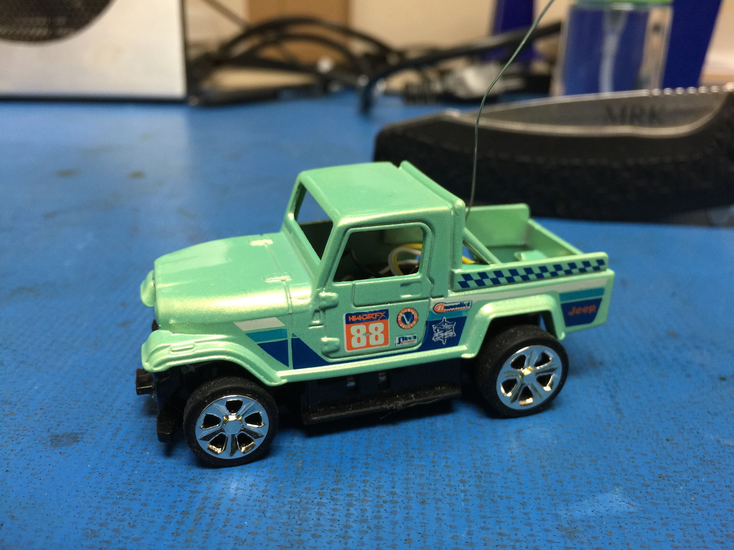 How to Modify Standard Hot Wheels to R/C Hot Wheels :D : 6 Steps (with ...