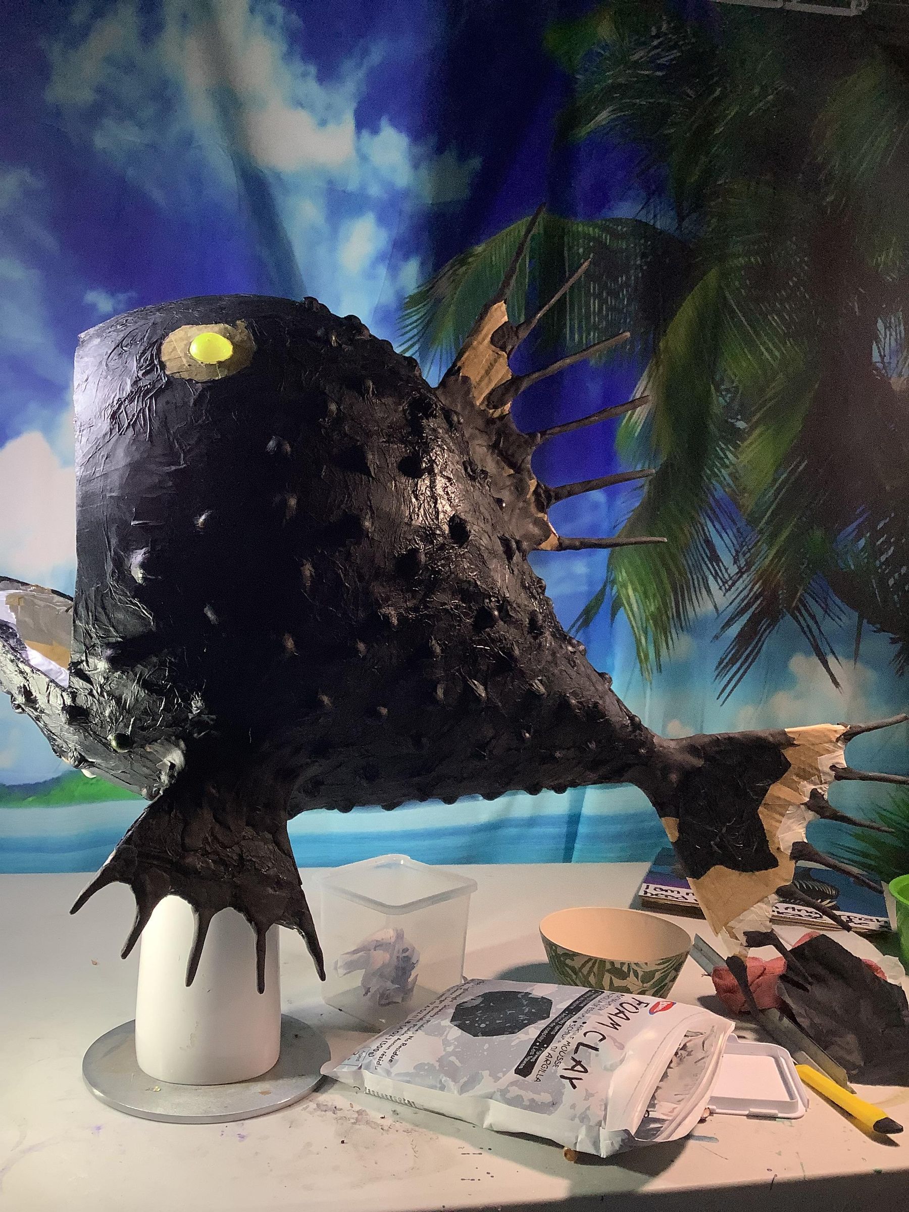 UV Lit Anglerfish Head-Mask : 10 Steps (with Pictures) - Instructables