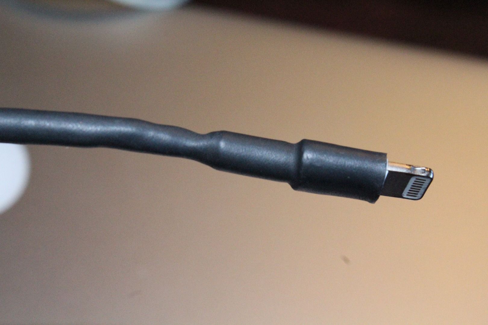 Fix a Frayed IPhone Cable With Adhesive-Lined Heat-Shrink Tubing : 4 ...