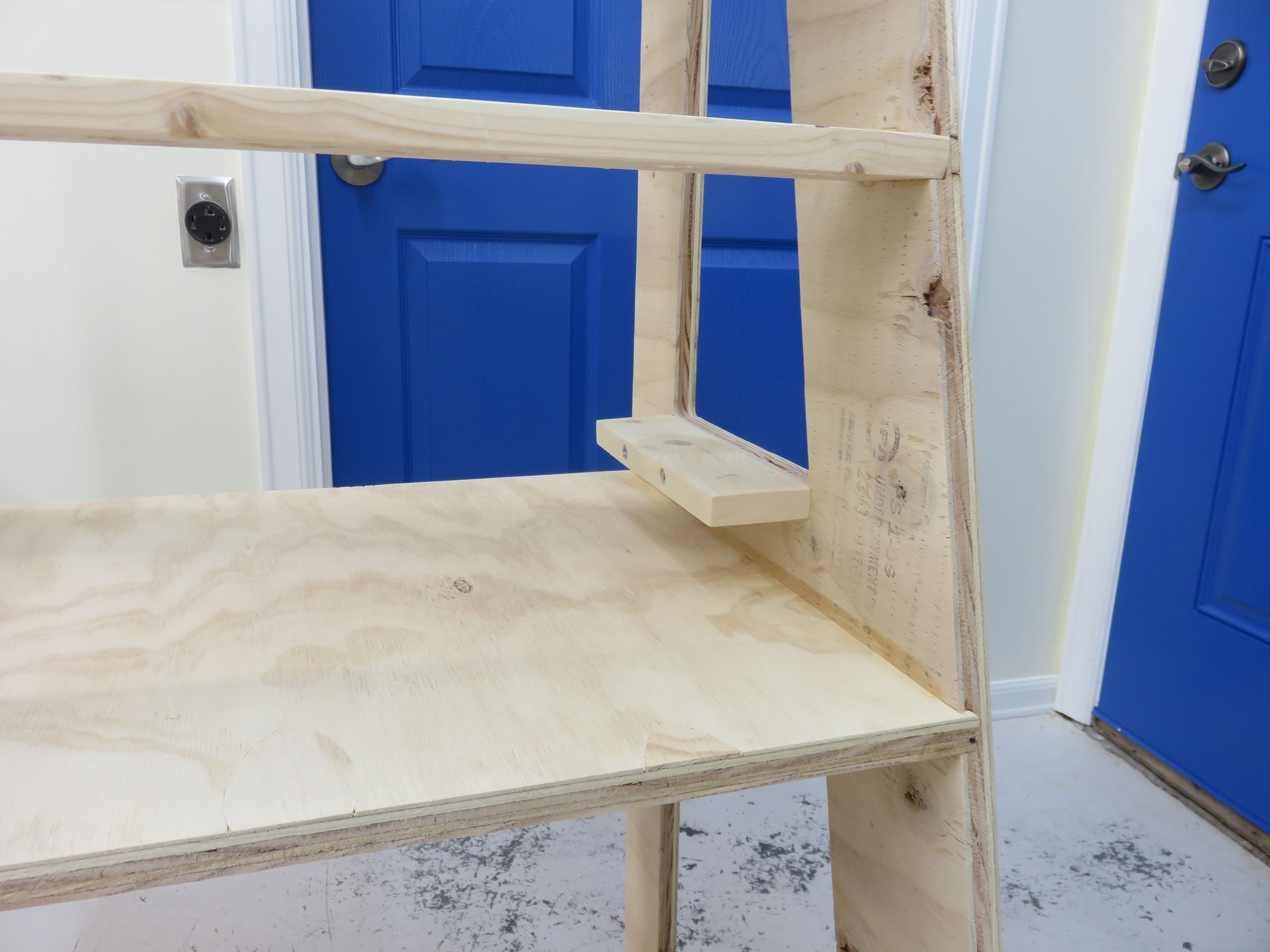 Movable Shop Tool Ladder : 5 Steps (with Pictures) - Instructables