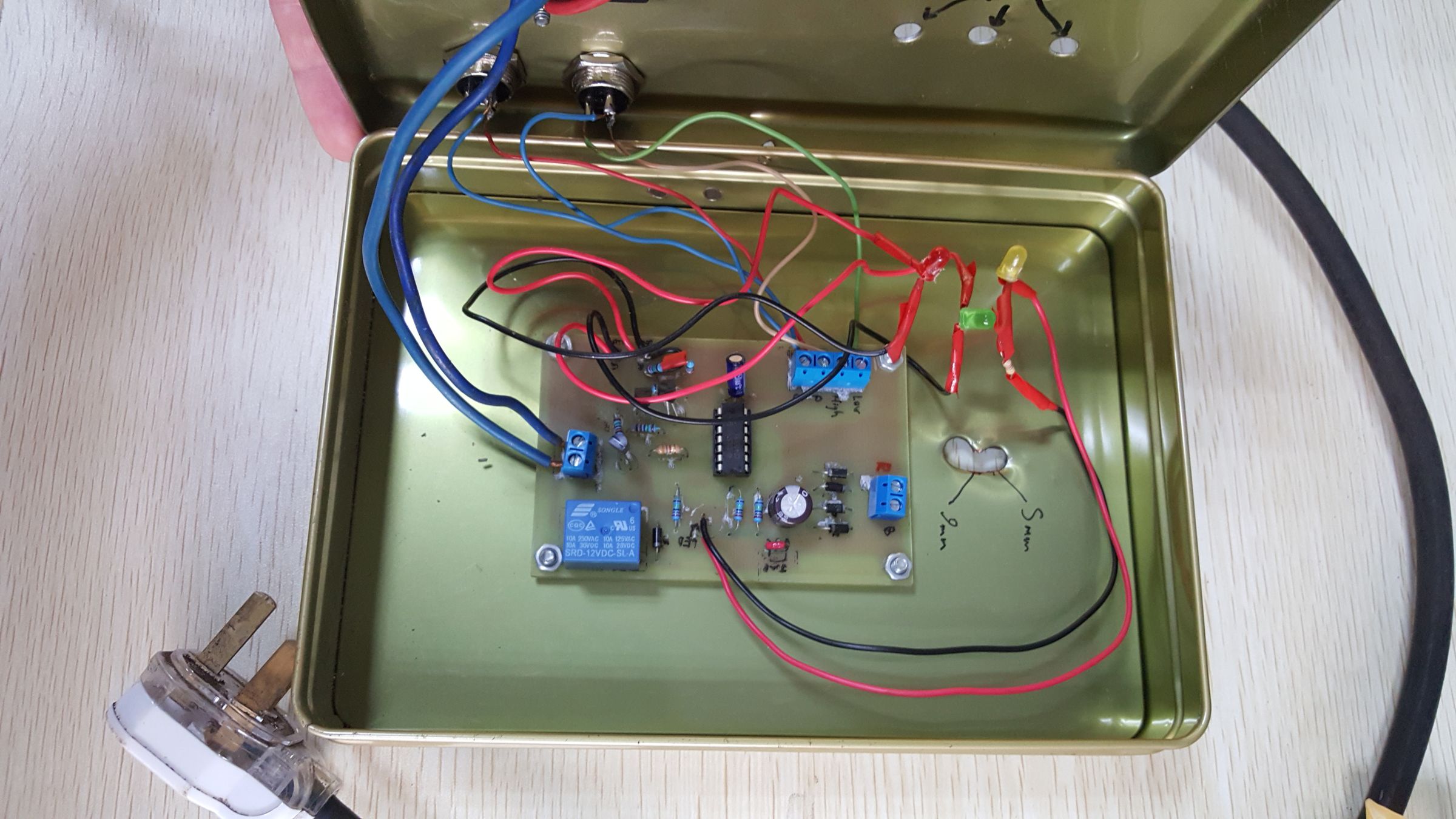 Build a Simple Water Level Control : 8 Steps (with Pictures ...