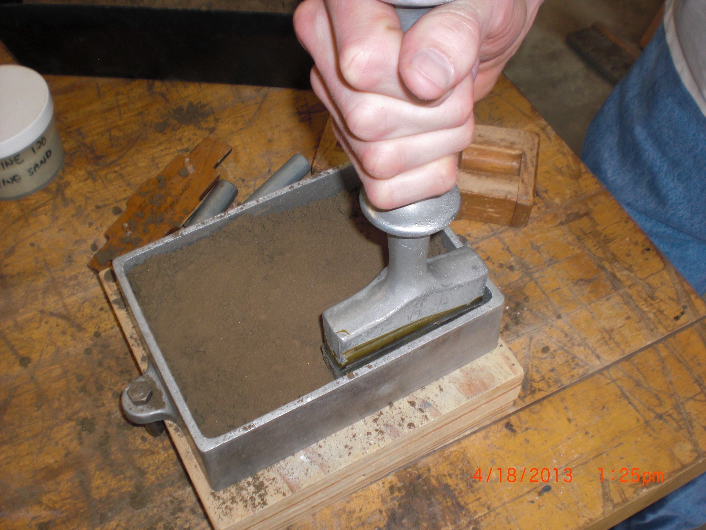 Green Sand Casting With Aluminum : 4 Steps - Instructables