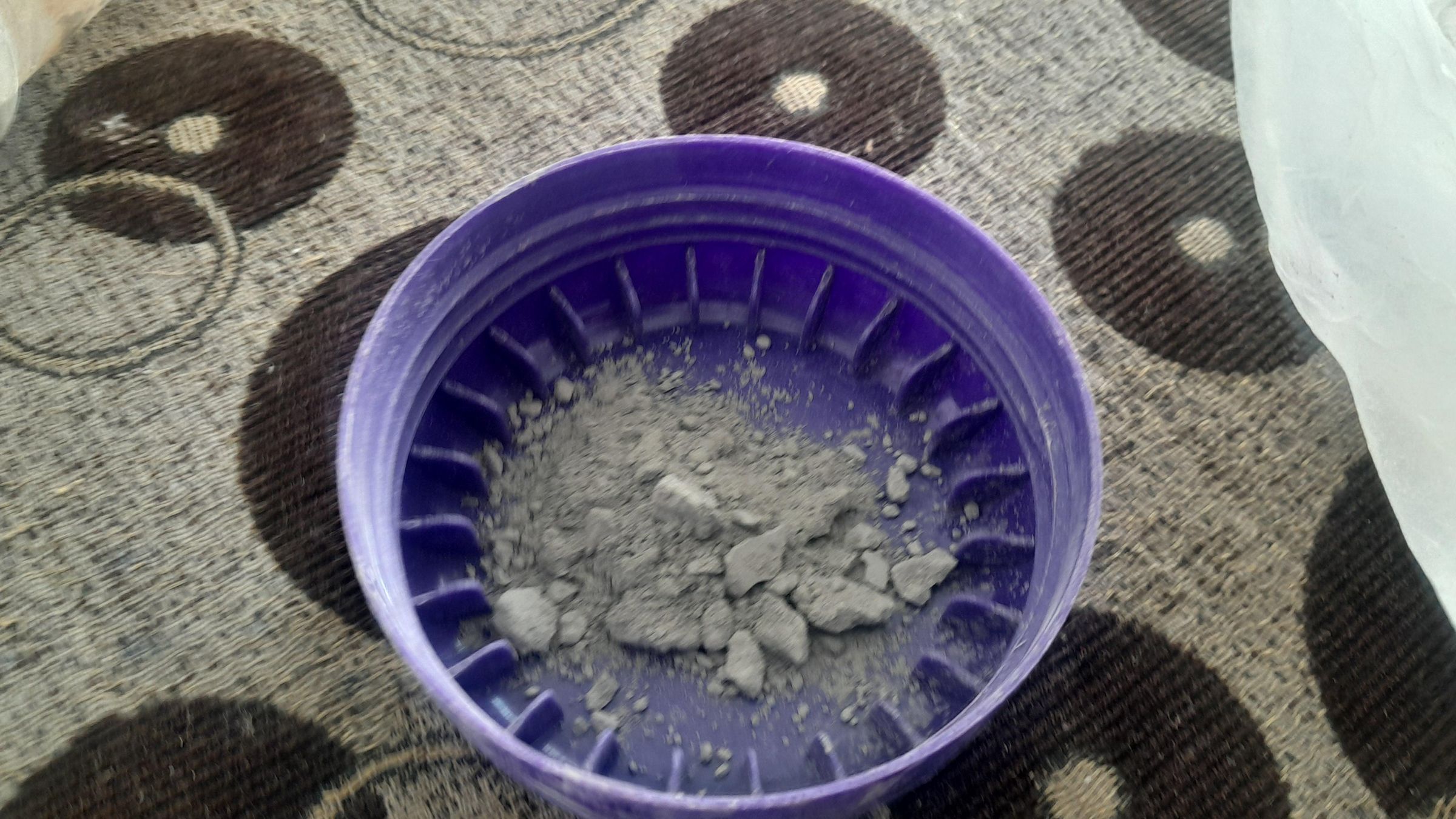 Rejuvenating Cracked Flower Pots : 5 Steps - Instructables