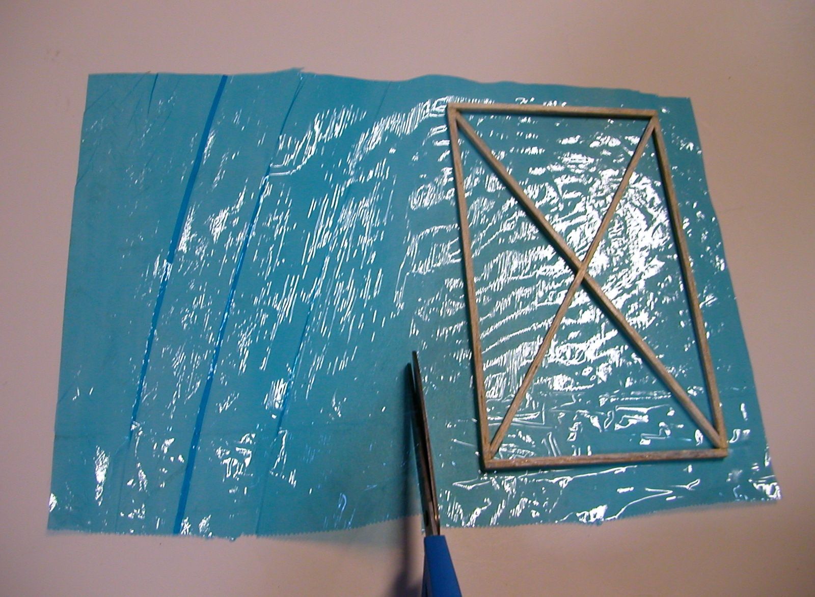 Airplane Covering-With Plastic Wrap! : 6 Steps - Instructables