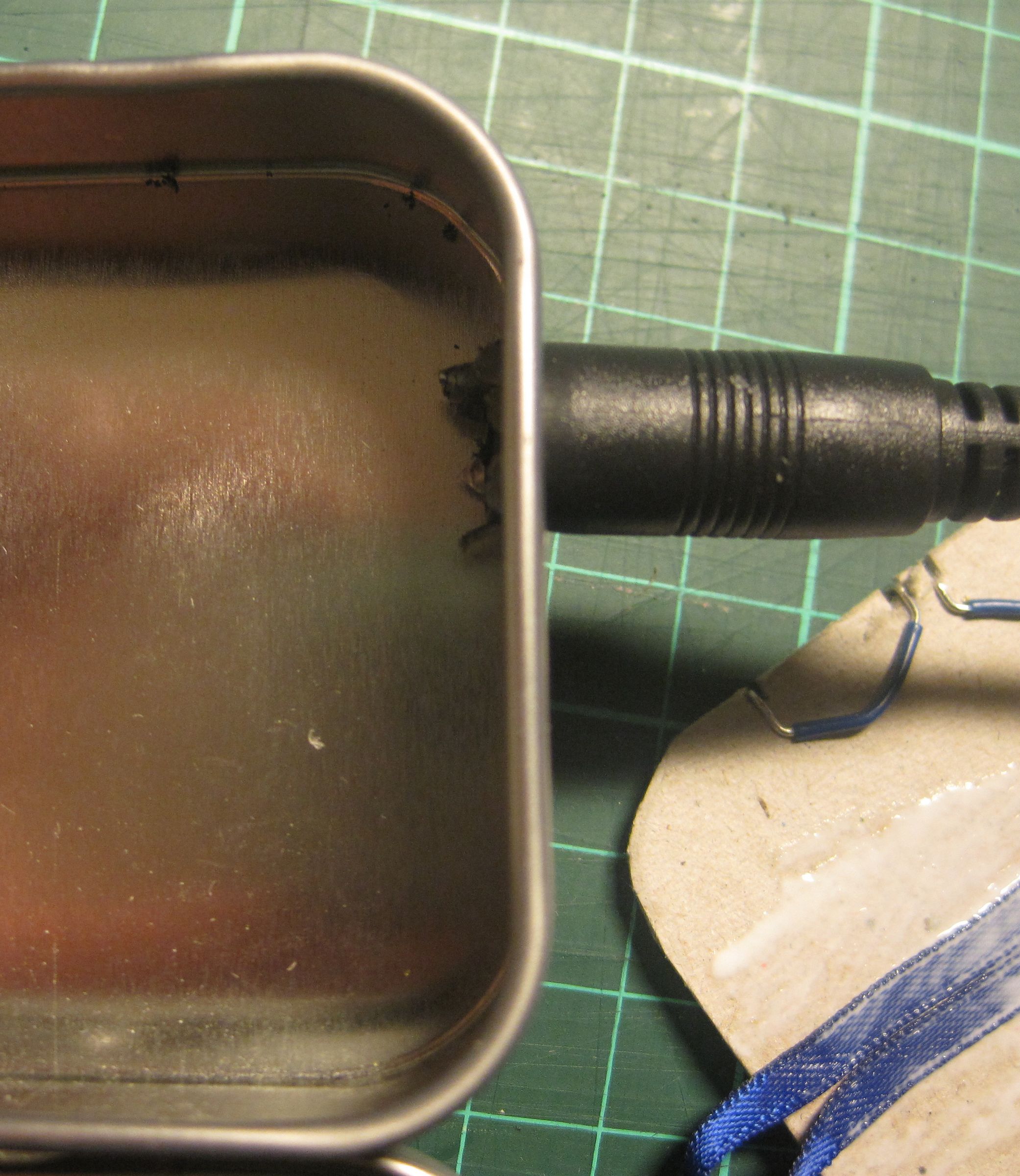 Blue LED Light Box in an Altoids(-like) Tin : 11 Steps (with Pictures ...