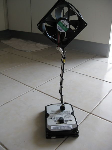 How to Make a ECO Desktop Fan From Old Computer Parts : 4 Steps ...