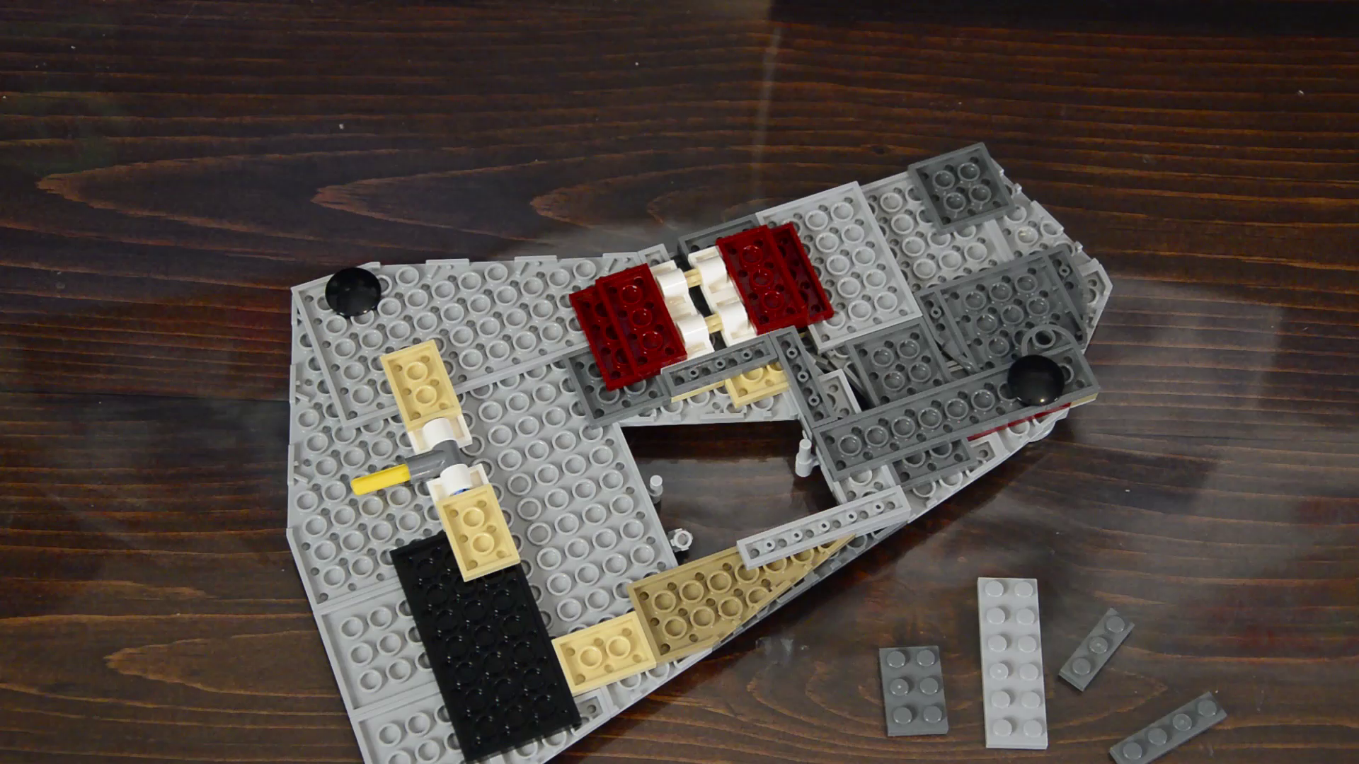 UCS Millennium Falcon Wall Mount : 14 Steps (with Pictures) - Instructables