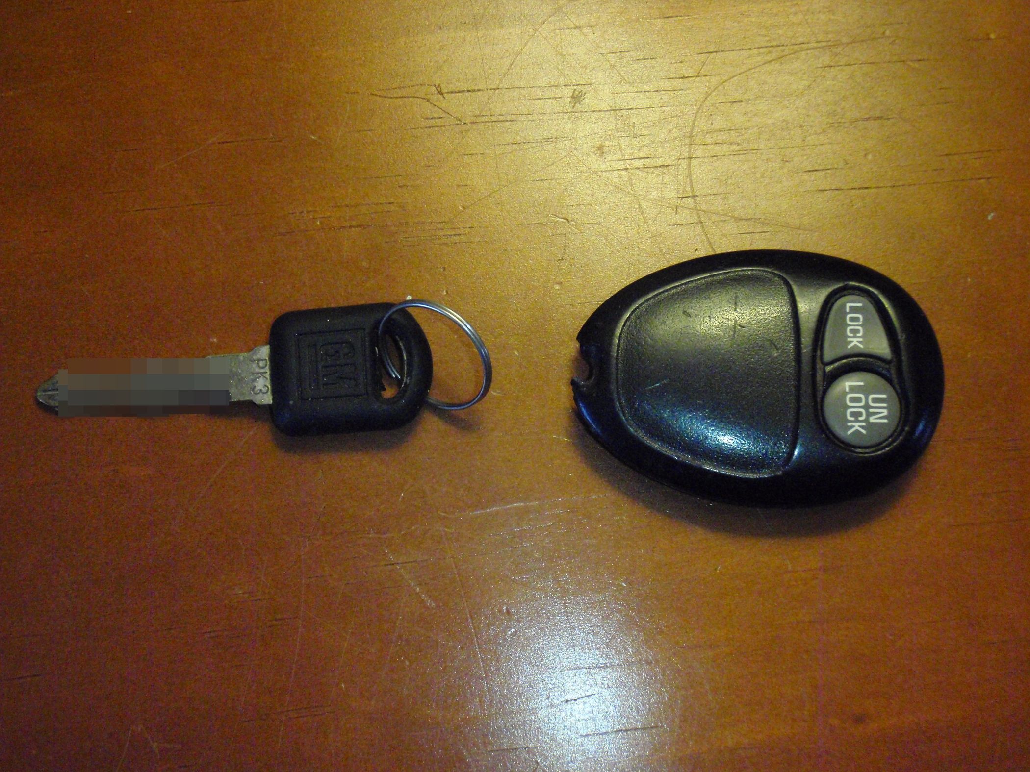 How to Fix a Broken GM Key Fob : 8 Steps - Instructables