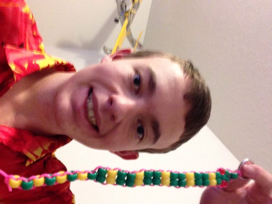 Easy for Kids Pony Bead Snake! : 4 Steps - Instructables