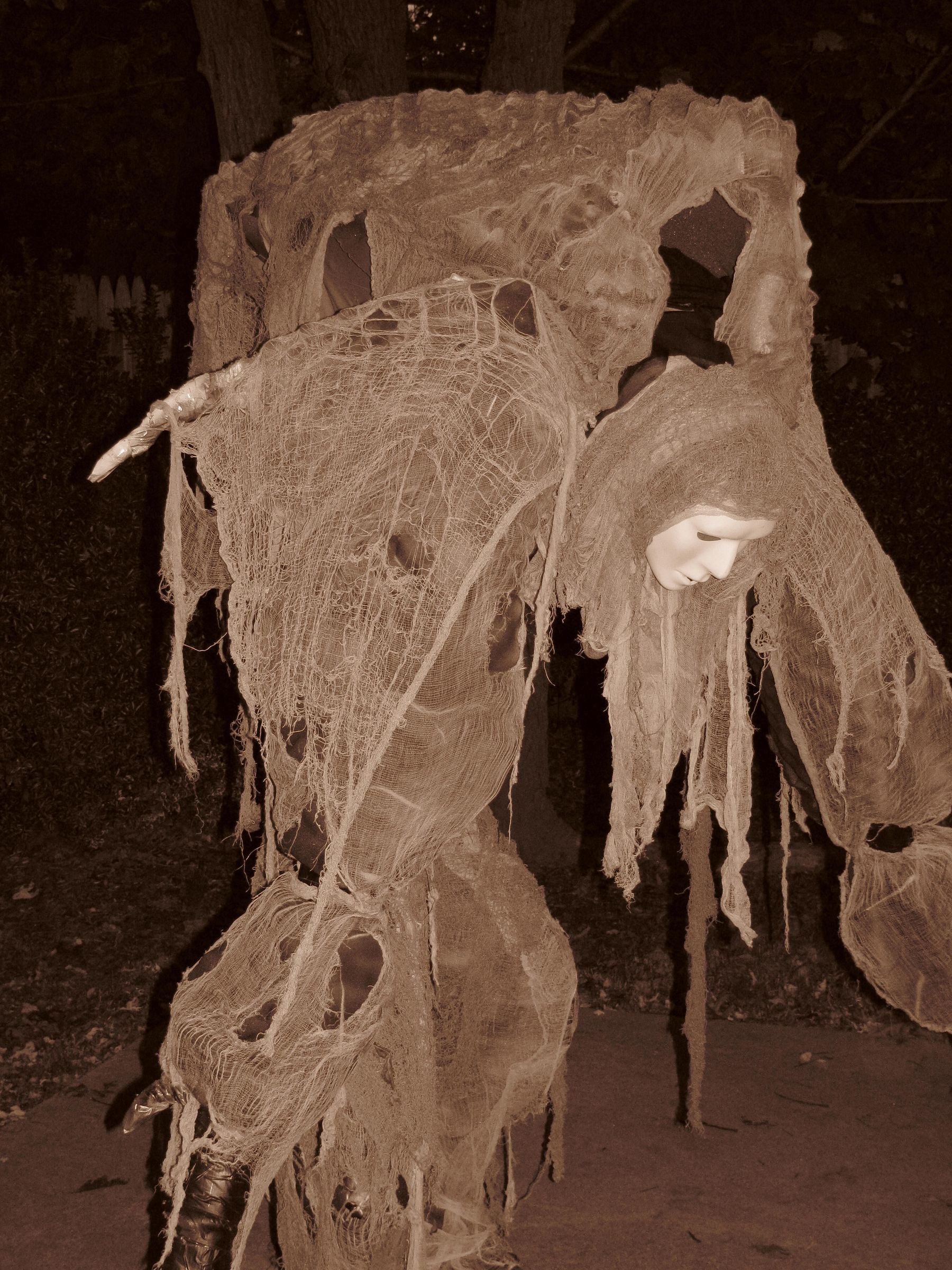 Creepy Creature Quad Stilt - Instructables