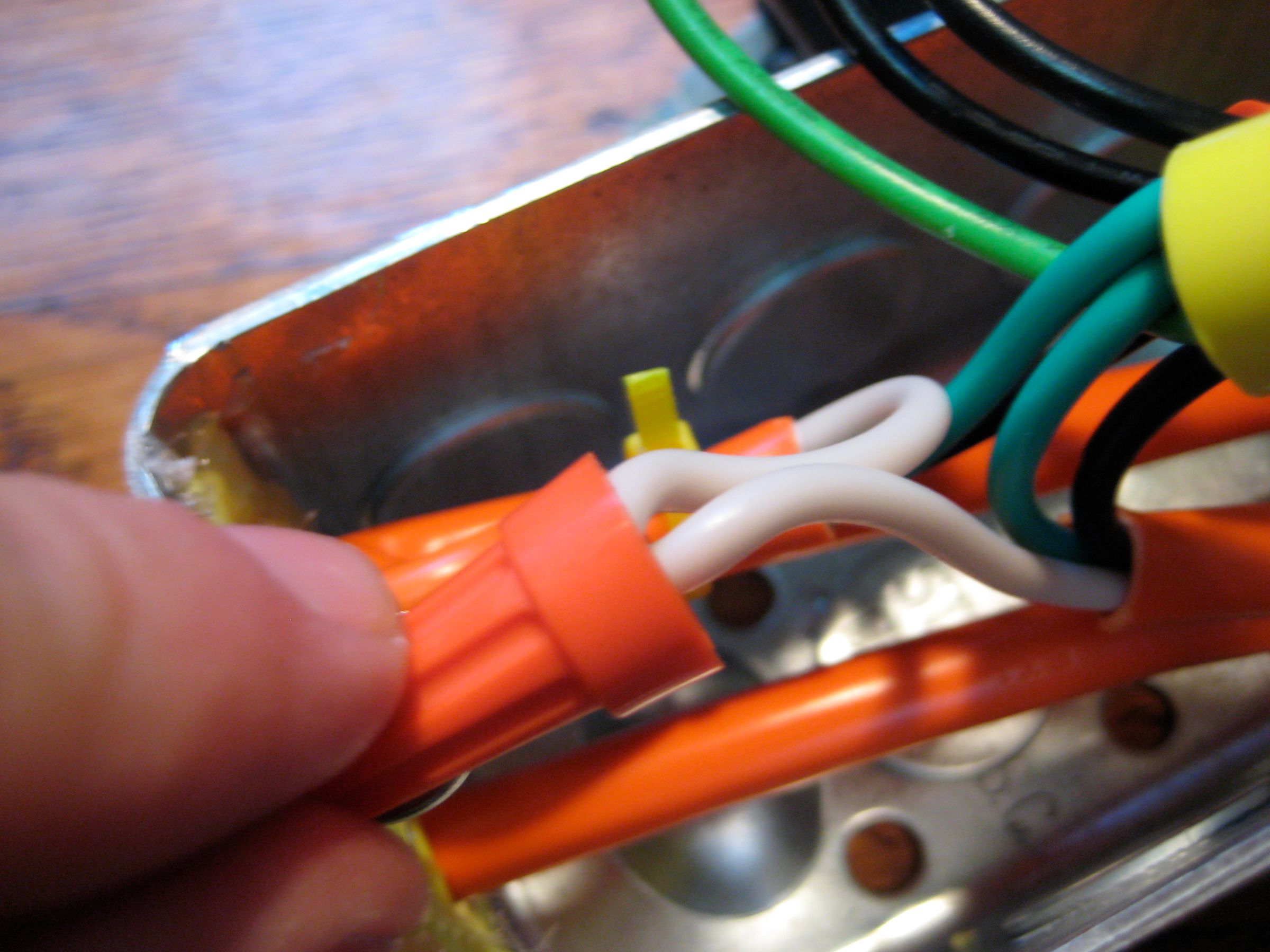 Poor Man's Track Lighting : 11 Steps - Instructables