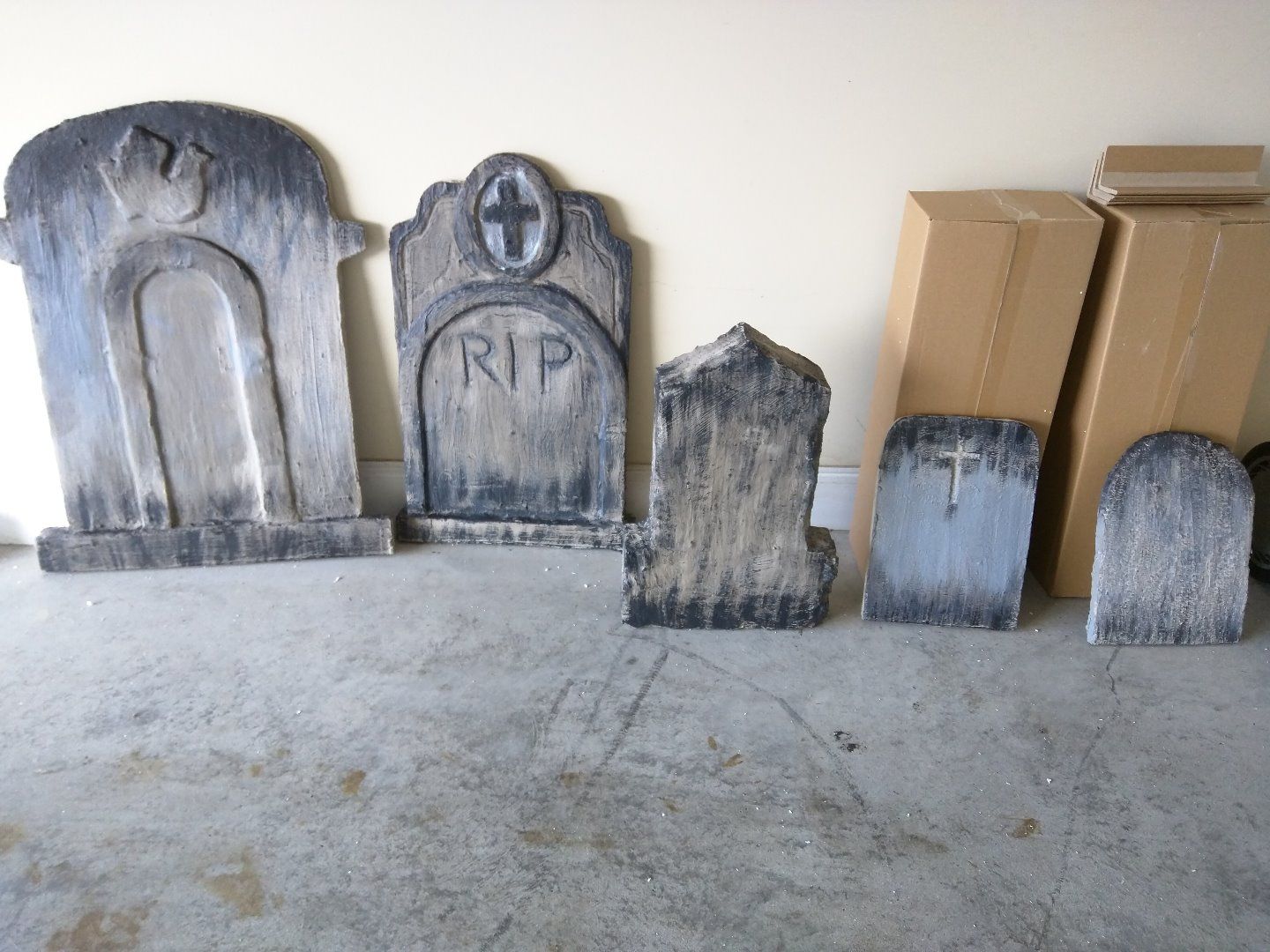 Fake Halloween Tombstones : 5 Steps (with Pictures) - Instructables