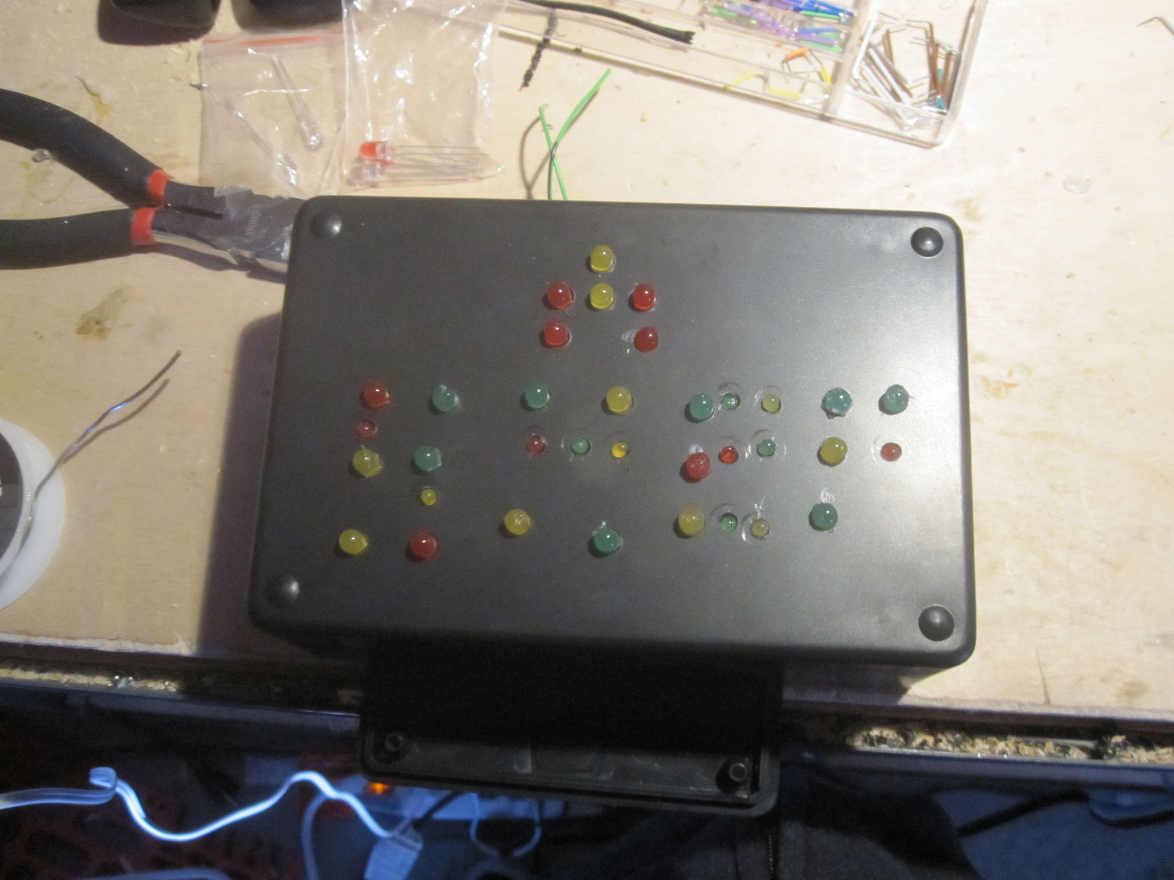 Alternating LED Display : 8 Steps - Instructables