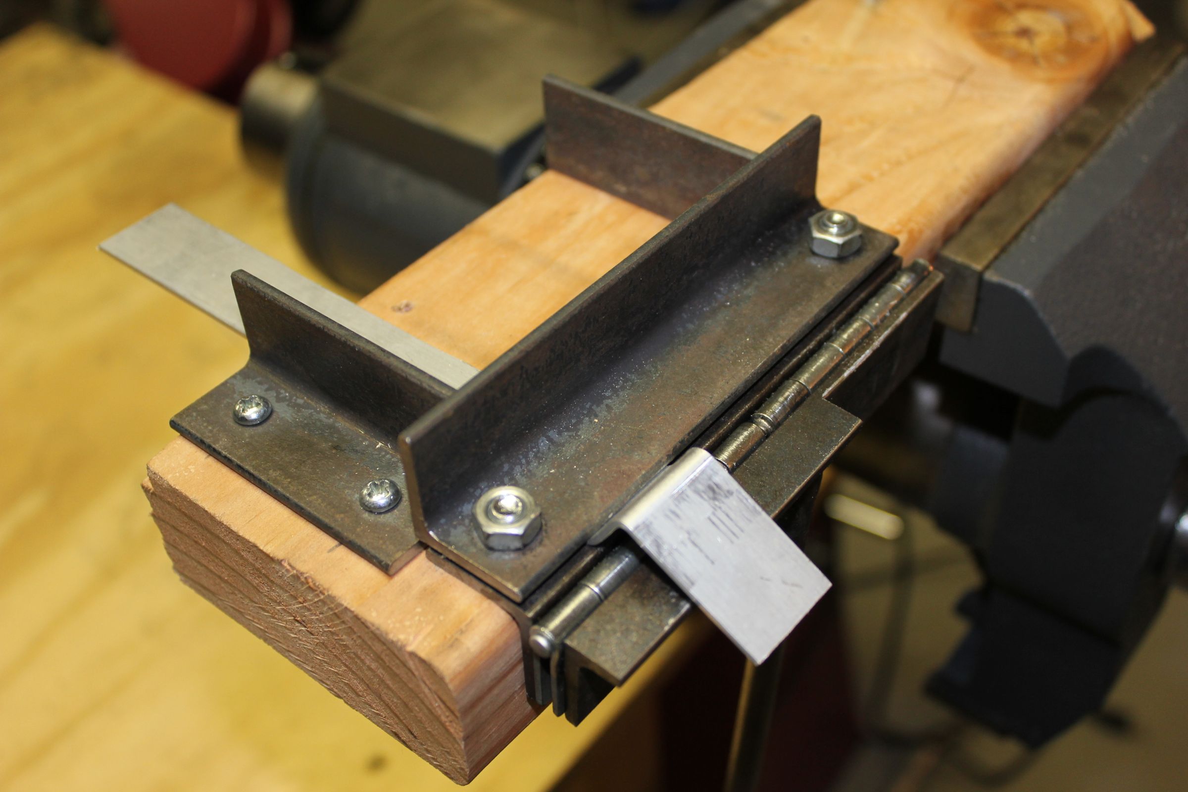 Homemade Mini Bend Brake : 7 Steps (with Pictures) - Instructables