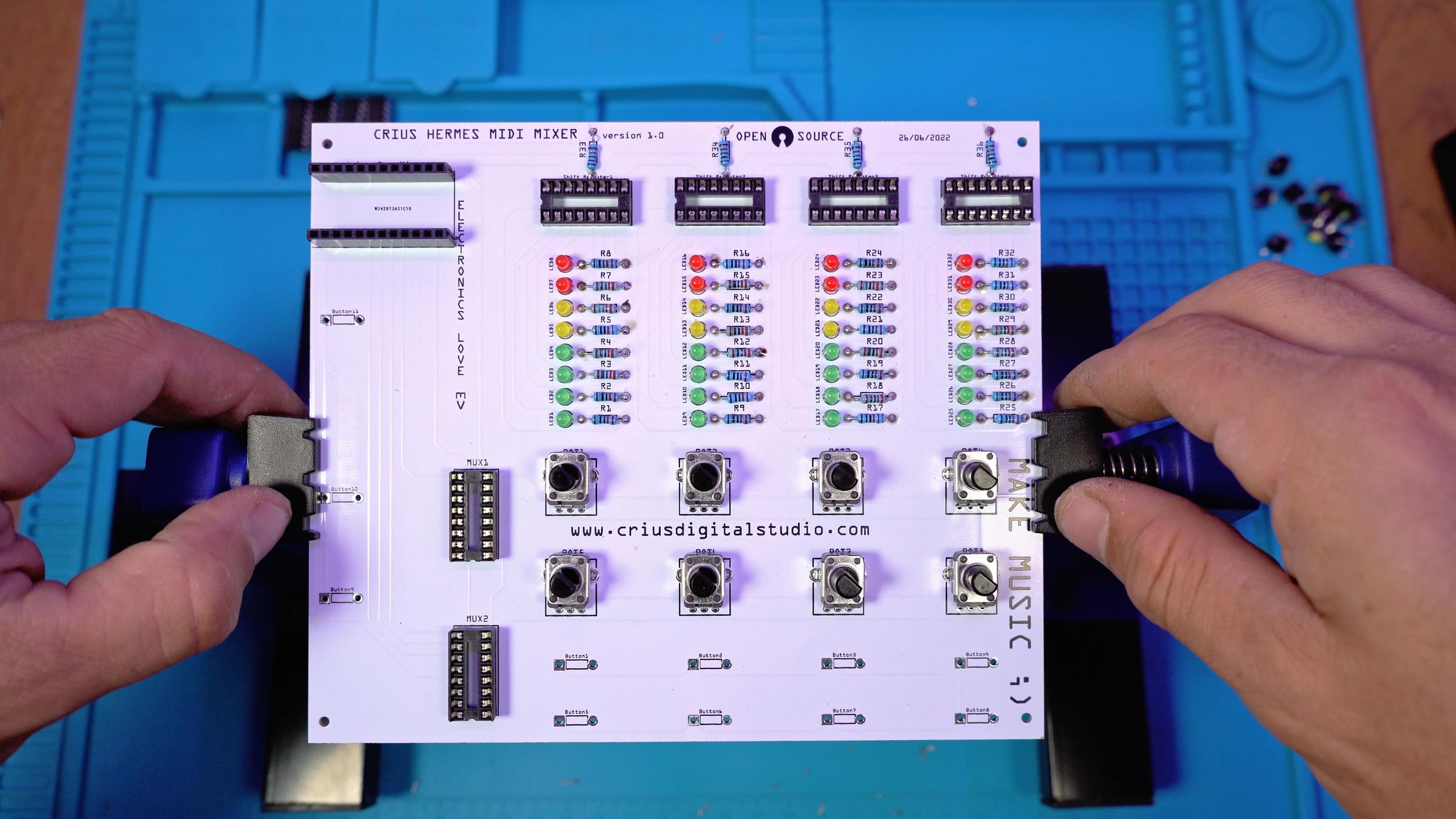 DIY Arduino MIDI Mixer "Crius HERMES V1.0" : 15 Steps (with Pictures) - Instructables