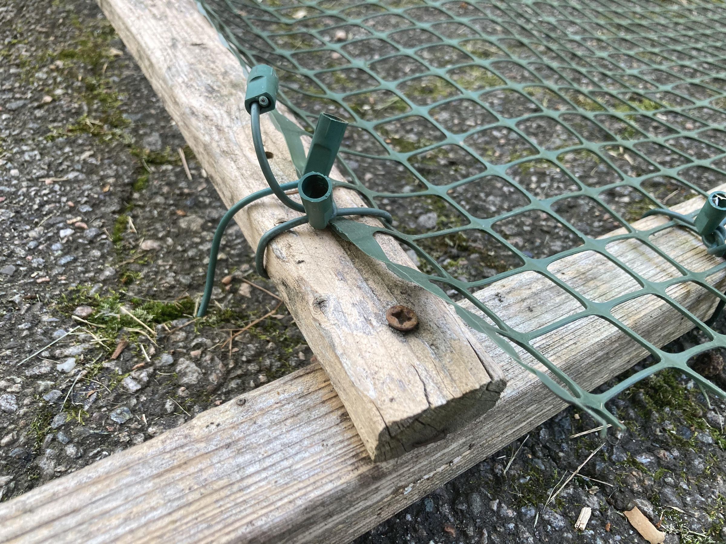 Eco-Friendly Composting Bin : 6 Steps (with Pictures) - Instructables