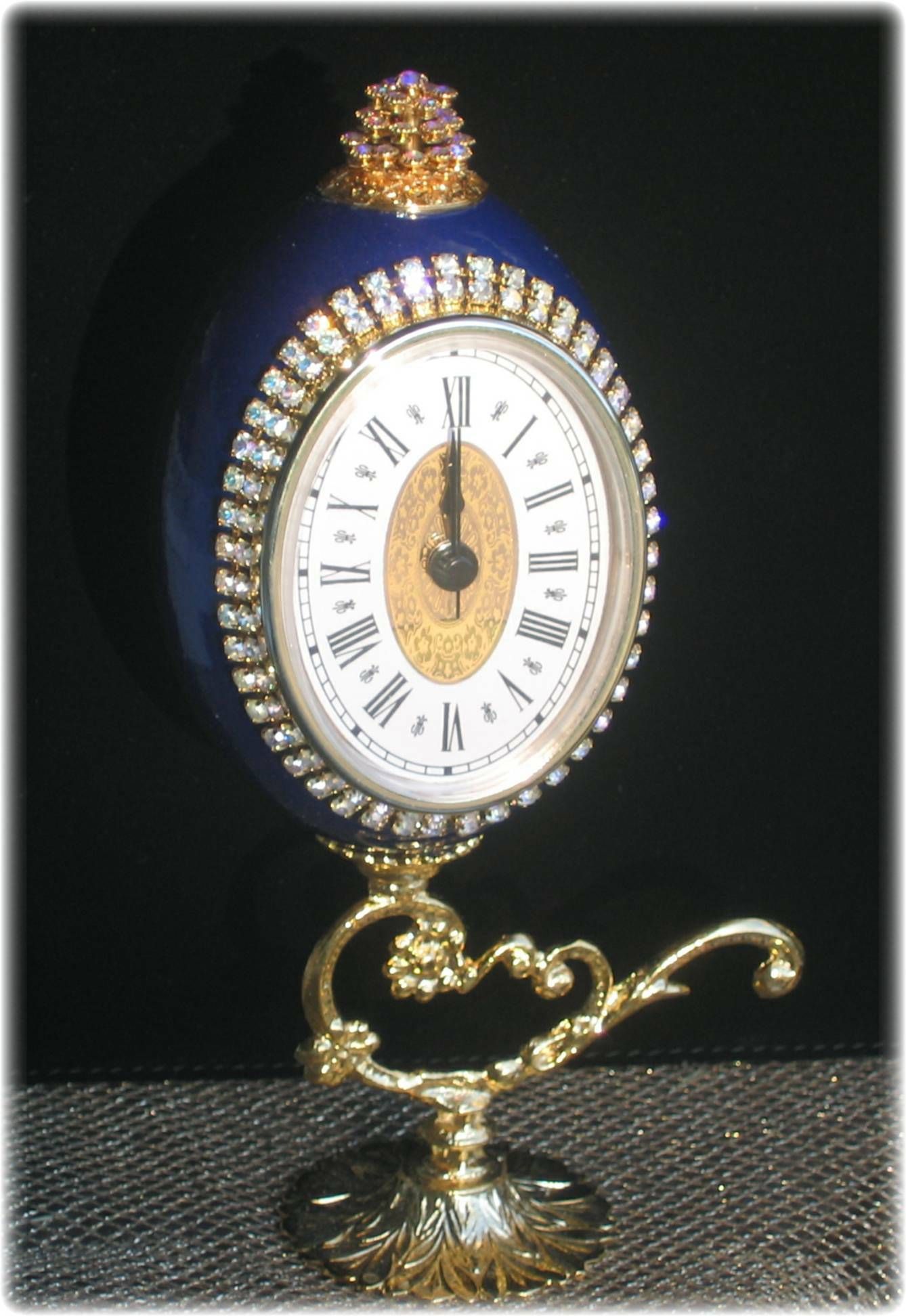 High Gloss Rhea Egg Clock - Instructables