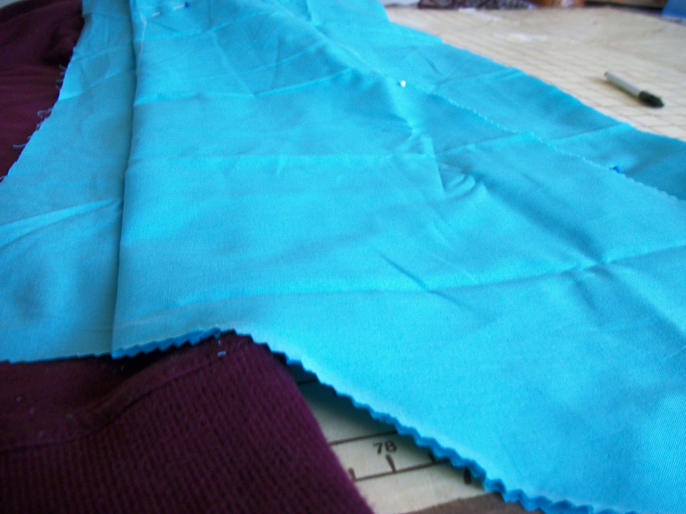 Easy-to-make Top, No Pattern Needed. : 10 Steps - Instructables