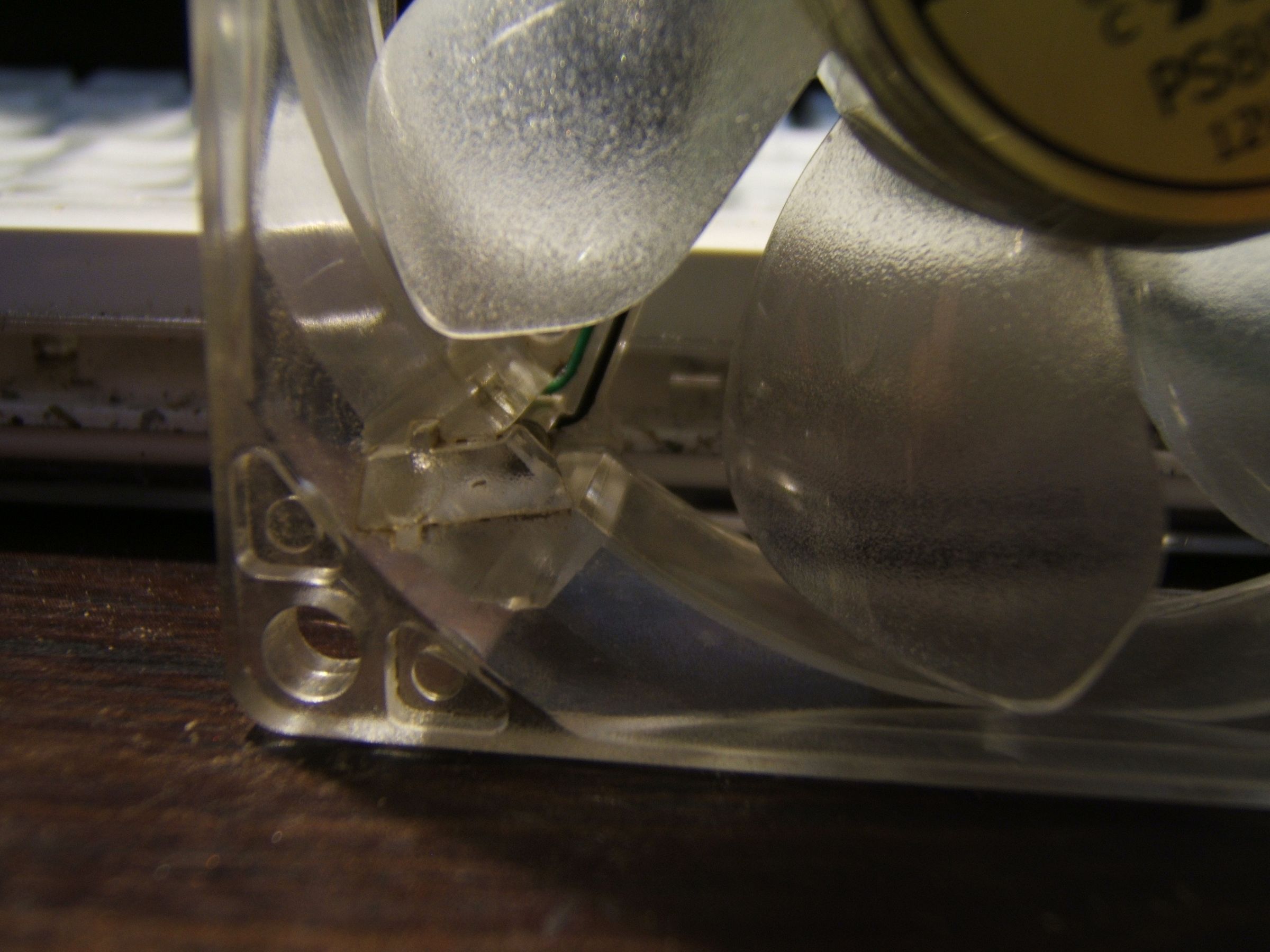 How to Take Apart a Case Fan : 4 Steps - Instructables