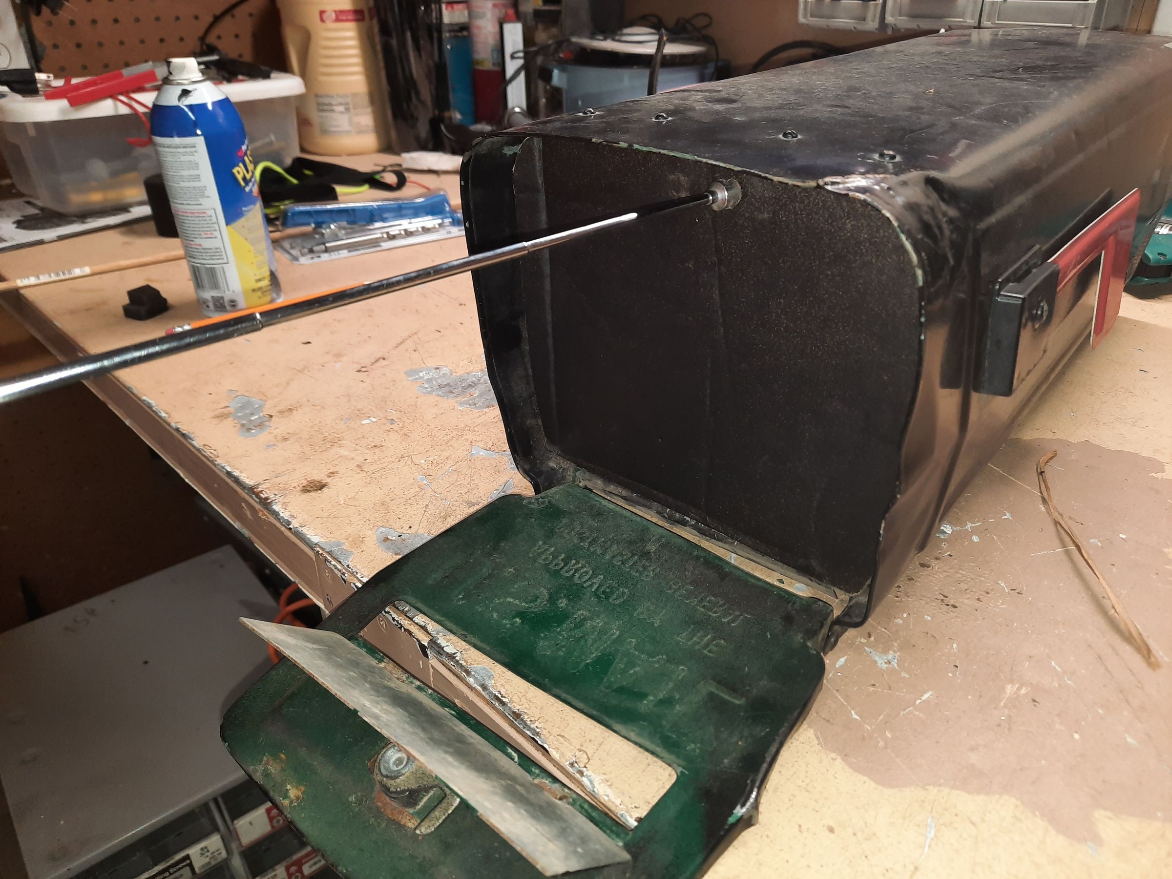 Arduino Powered Secret Mailbox Compartment : 6 Steps - Instructables