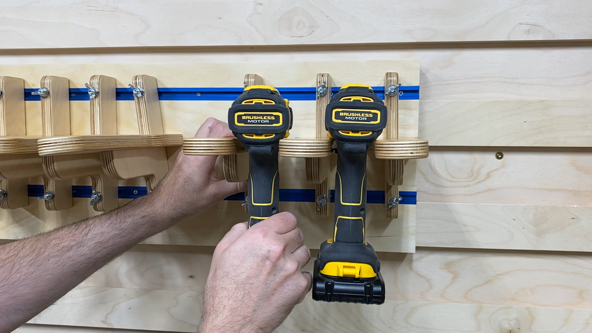 Adjustable Width Tool Charging Station : 12 Steps (with Pictures ...