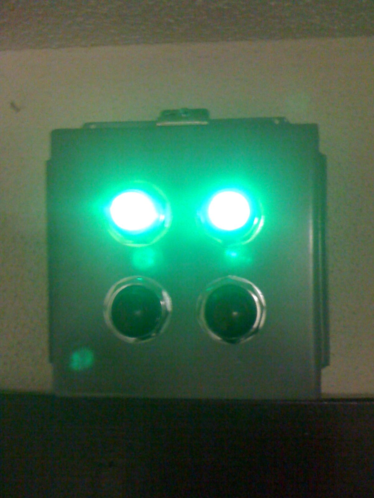 Bathroom Status Indicator Lights and Automatic Switch : 4 Steps (with ...