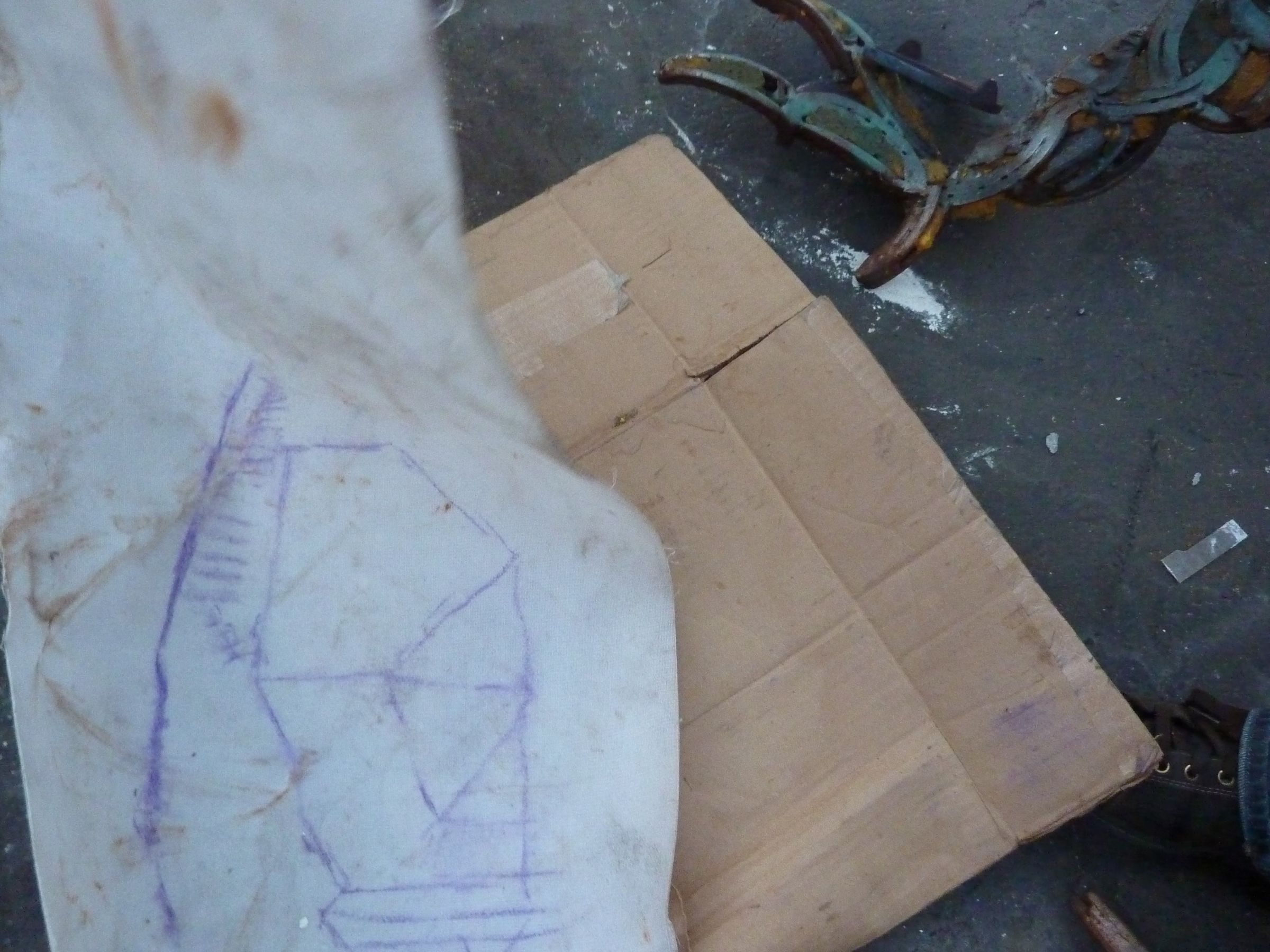 How to Pulverize Set Plaster for Re-use : 6 Steps (with Pictures ...