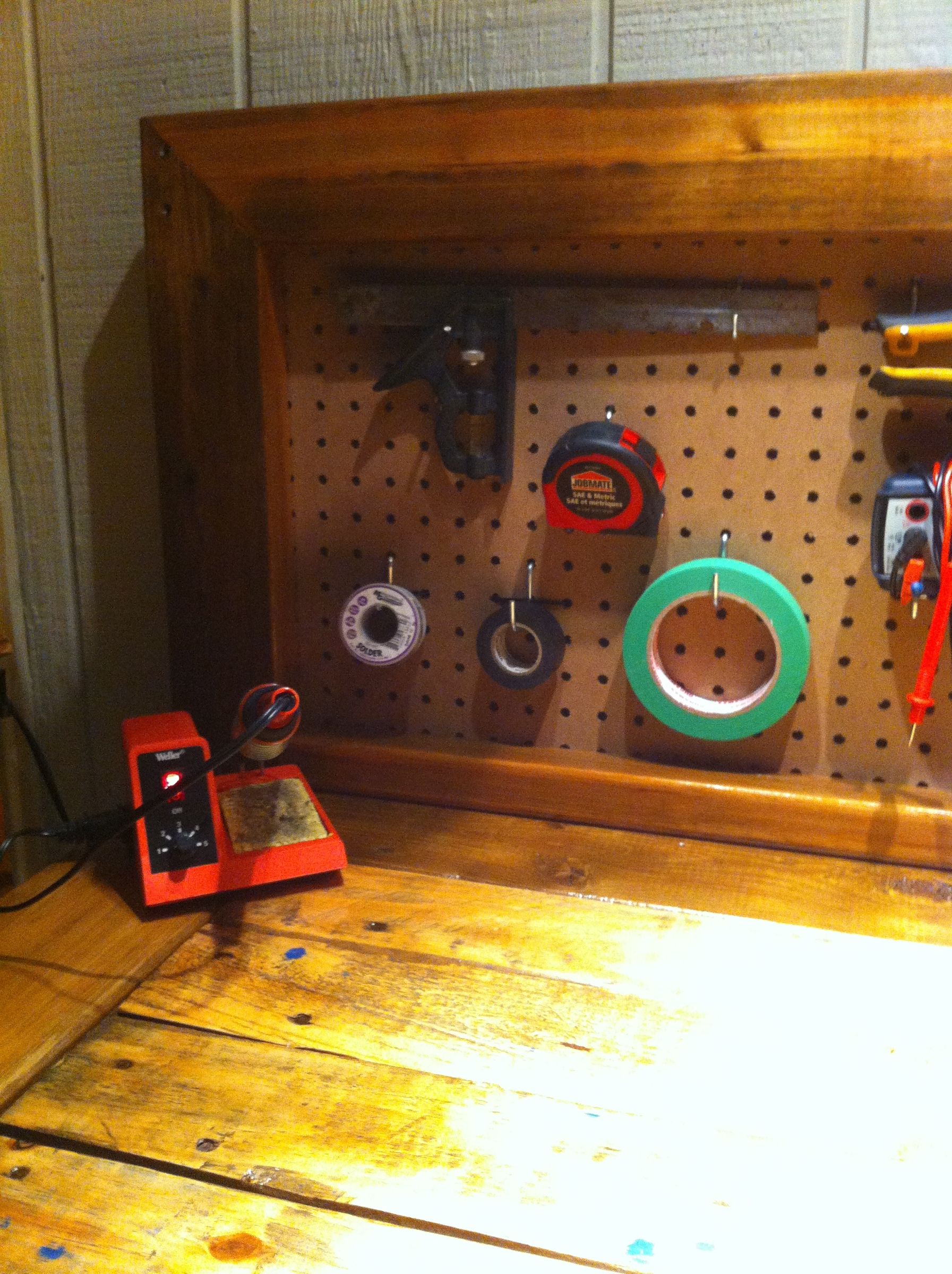 Maker/Work Bench From Scrap Wood : 9 Steps (with Pictures) - Instructables