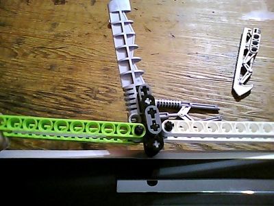 LEGO Butterfly Knife (Balisong) : 15 Steps - Instructables