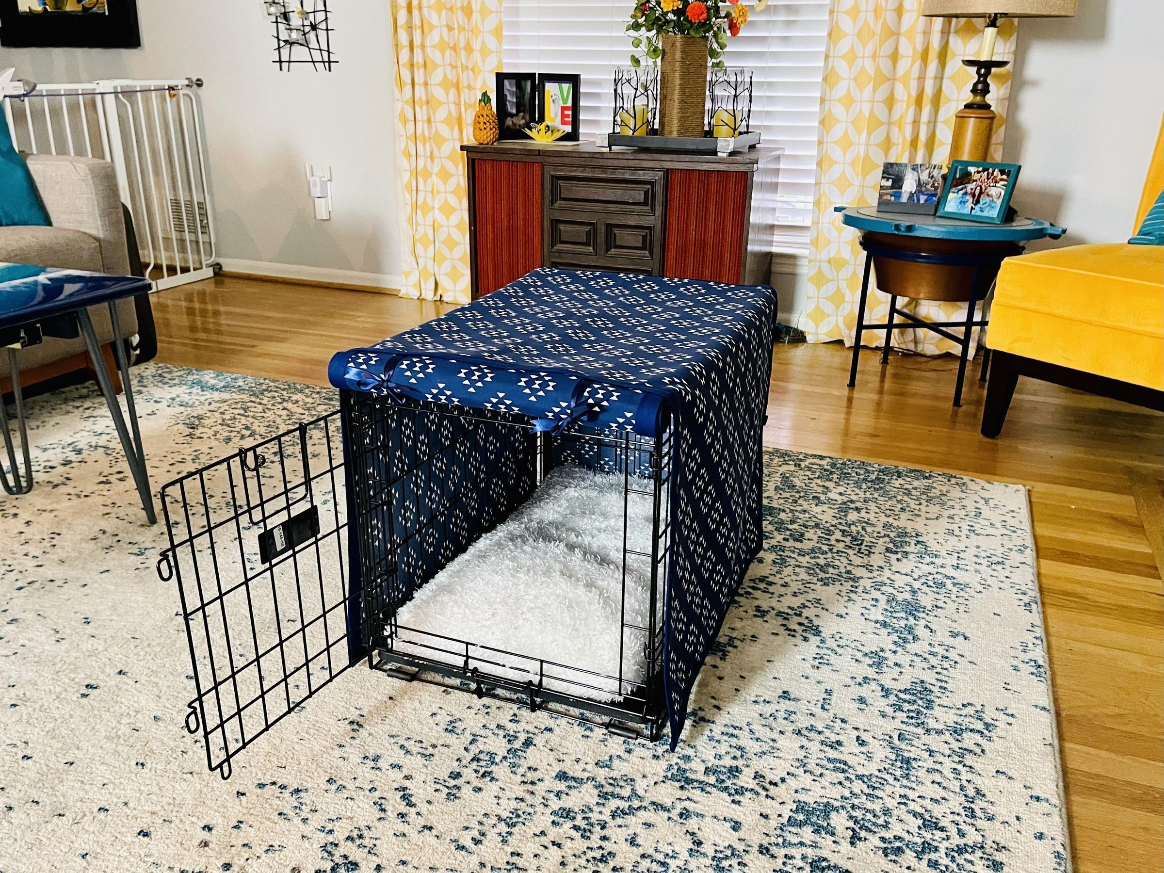 Cozy Up Your Dog's Crate With a Crate Cover + Fuzzy Mattress! : 4 Steps ...