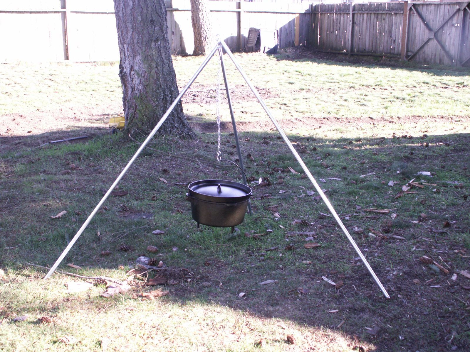 Camping Tripod for Cooking Over Fire : 9 Steps (with Pictures ...