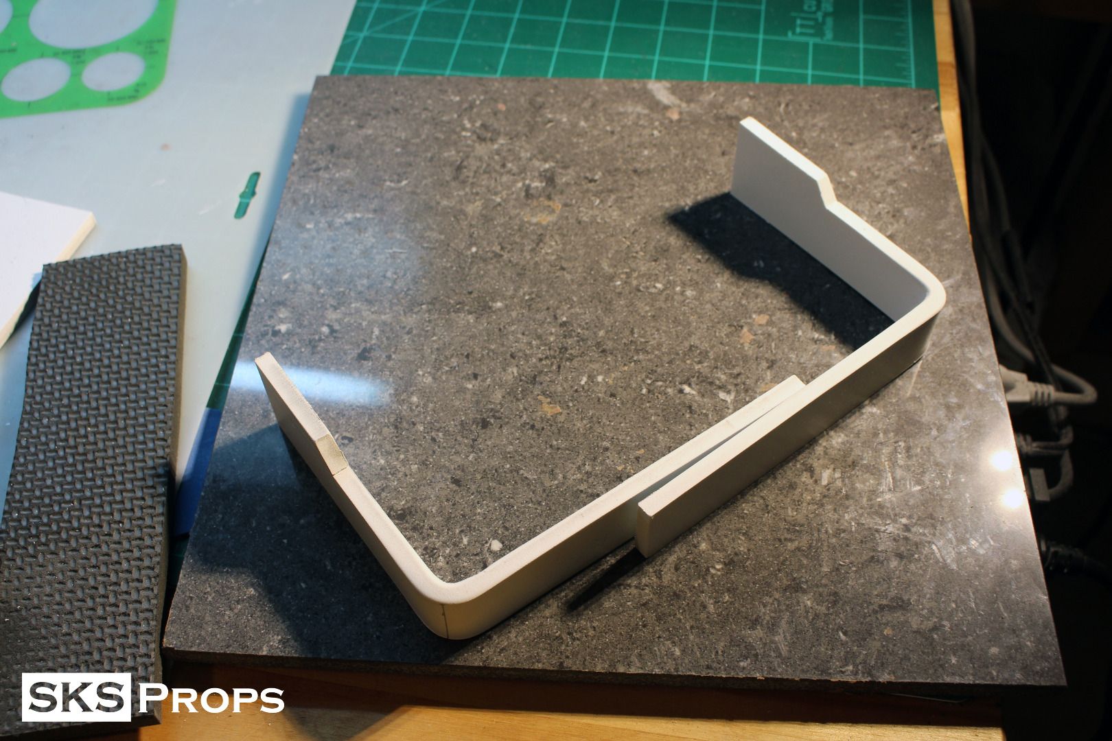 Turbo Kid Skeletron Cosplay Prop Weapon and Mask - SKS Props : 17 Steps ...